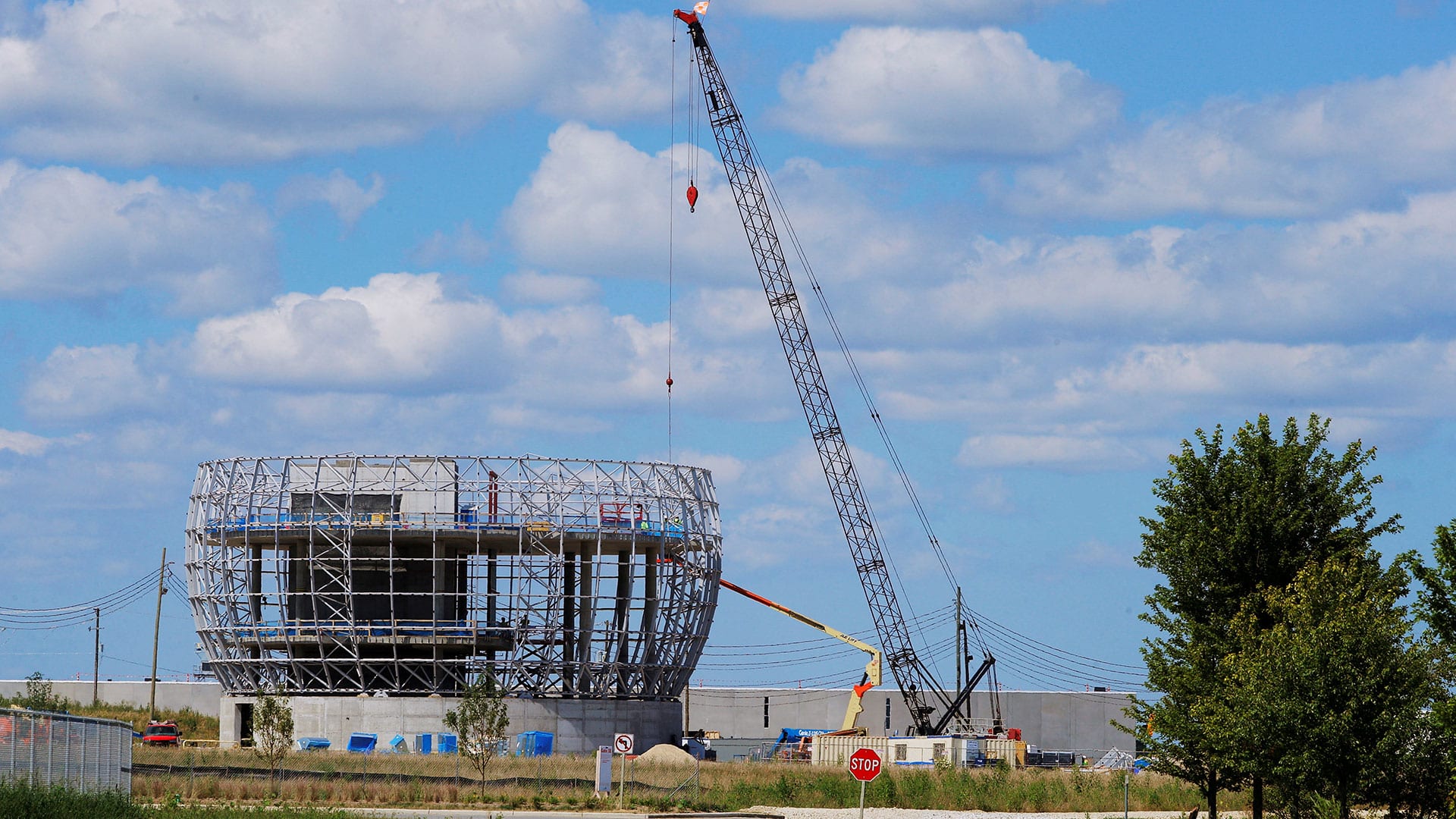 Microsoft is building $3 billion data center in Wisconsin, as Biden ...