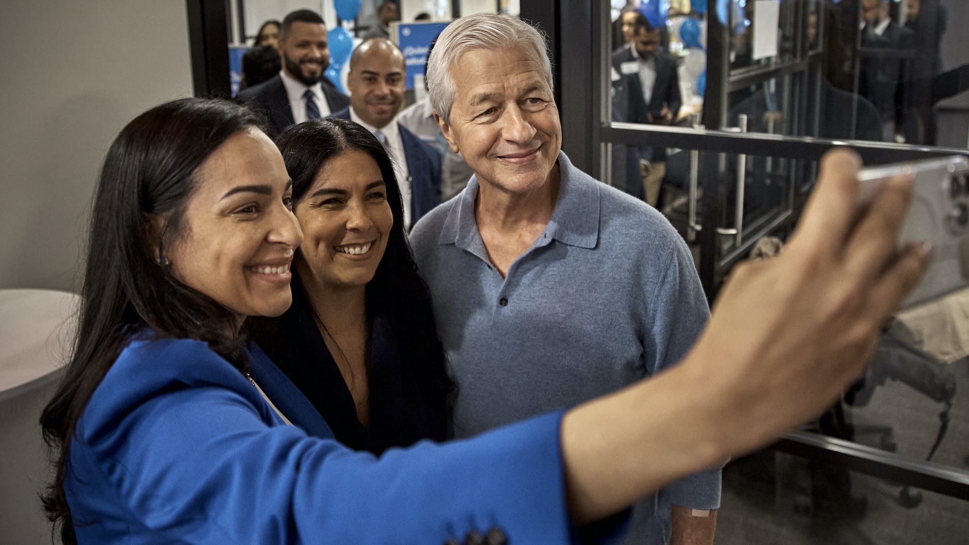 How big banks are designing new branches to feel more welcoming - Fast ...