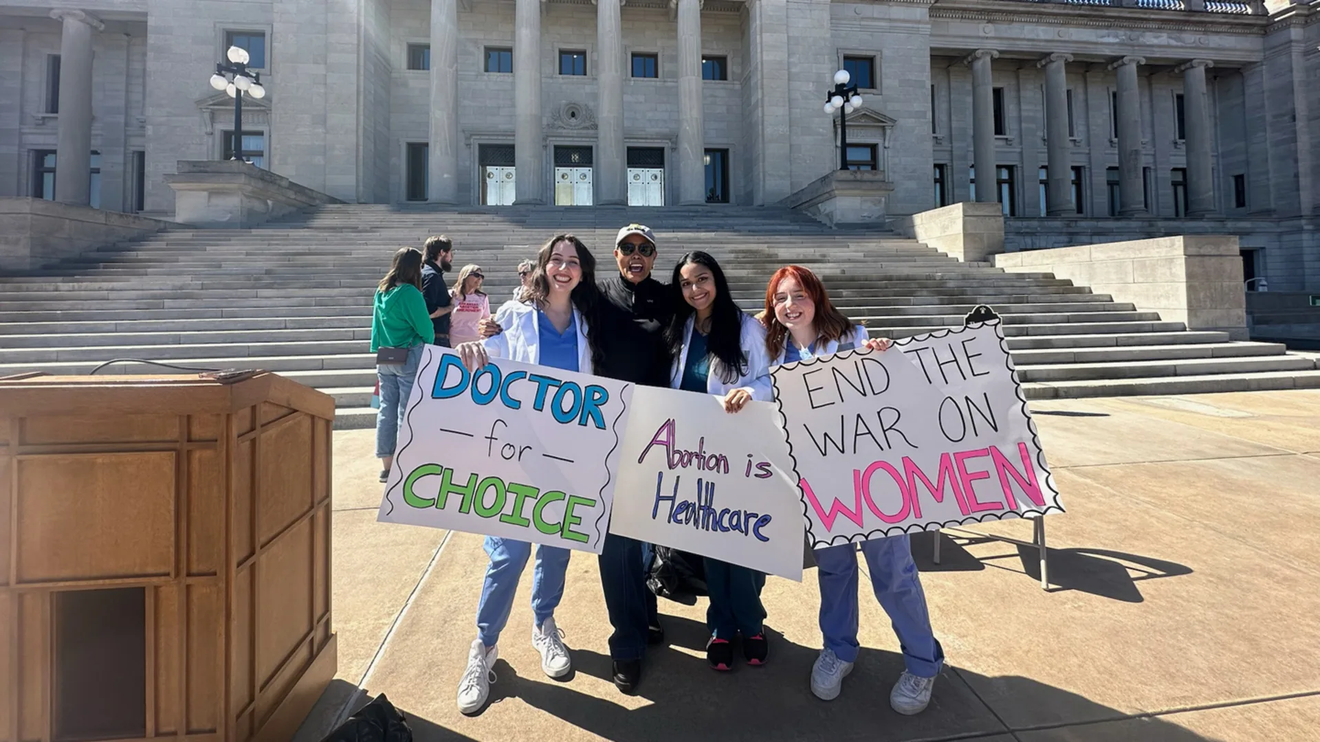 In Arkansas, these volunteers are fighting to get abortion on the ...