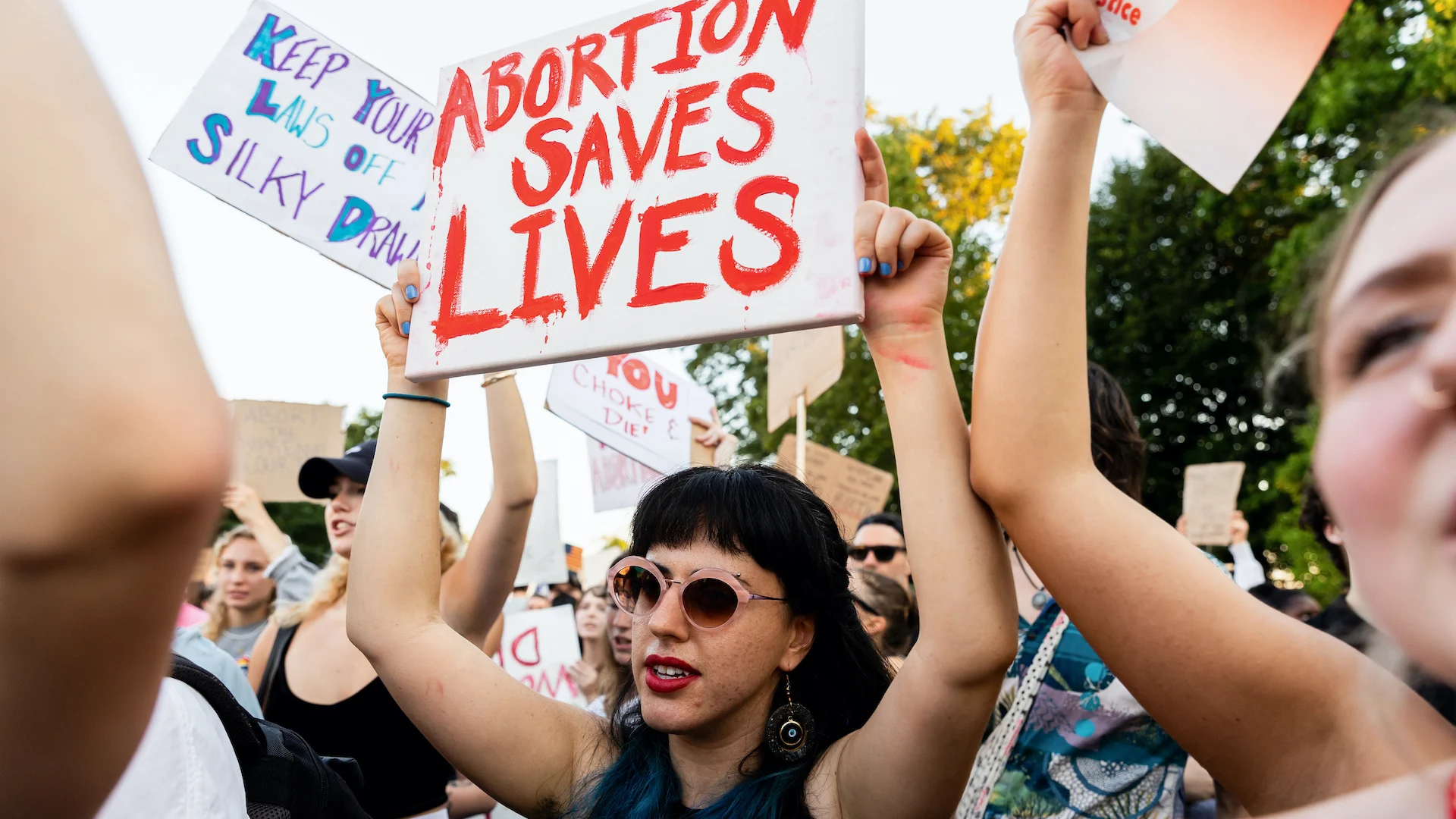 Abortions spiked right after Roe v. Wade was overturned, survey says ...