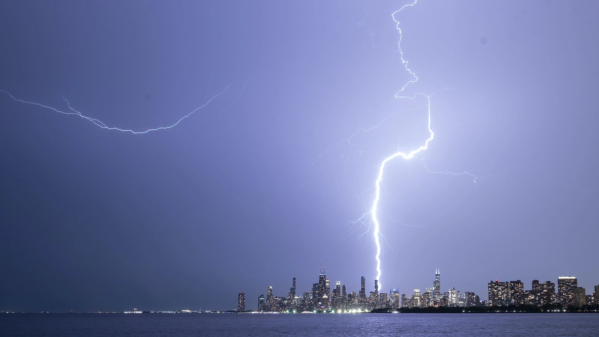 Thousands without power in Michigan after severe storms, heat - Fast ...