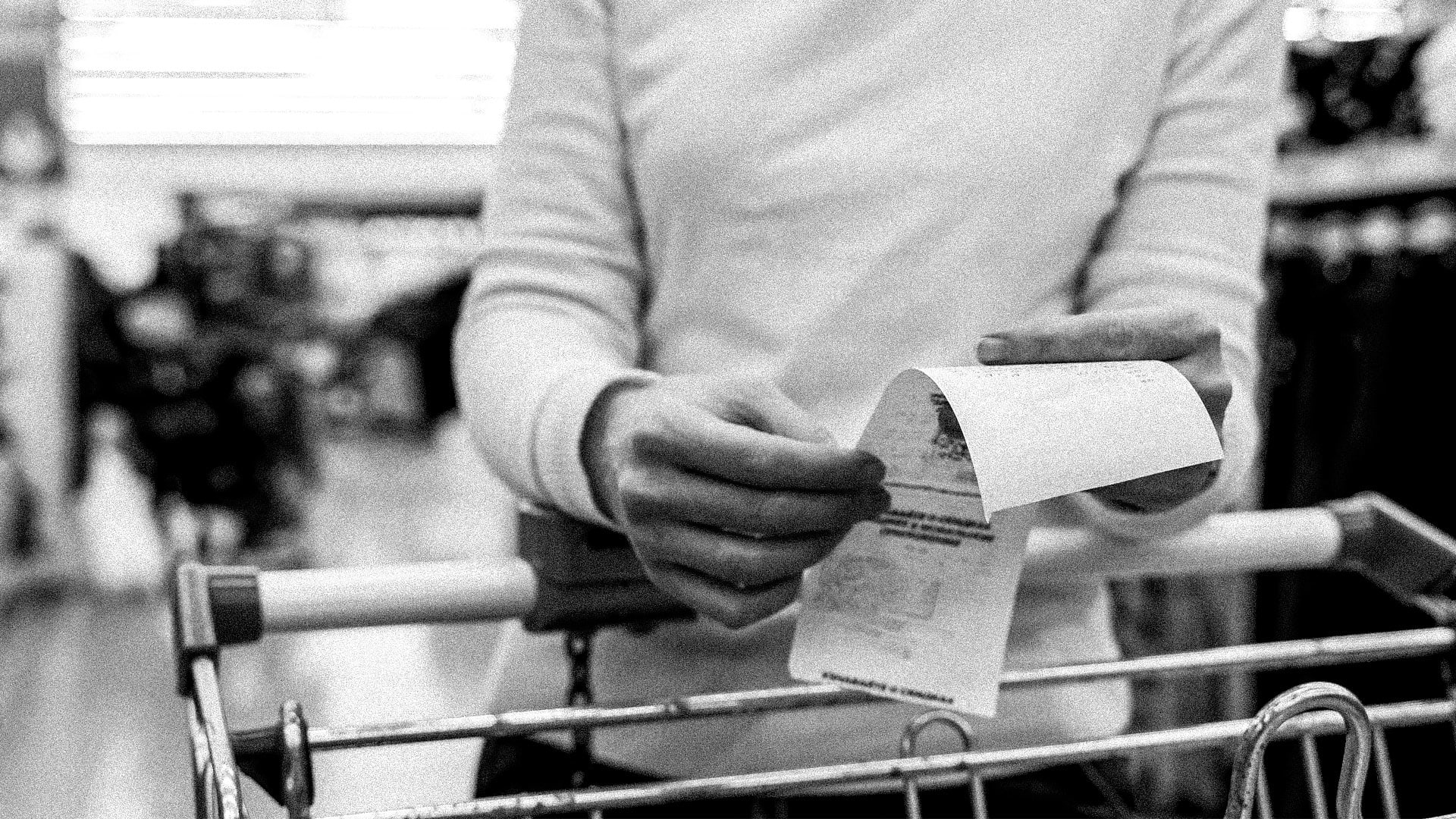 Fed's favored inflation indicator shows cooling price increases - Fast ...