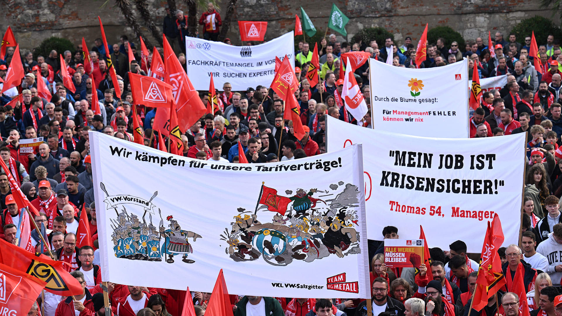 As Volkswagen plant closures loom, German workers vow to strike - Fast ...