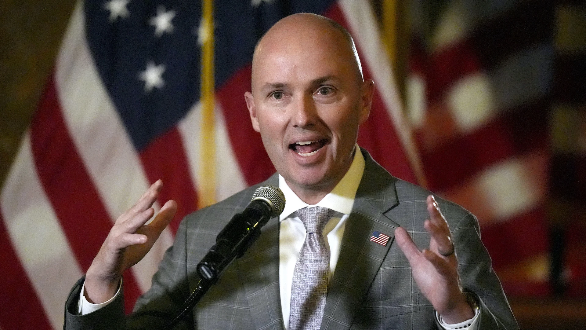 Federal judge blocks Utah's social media law meant to protect children ...