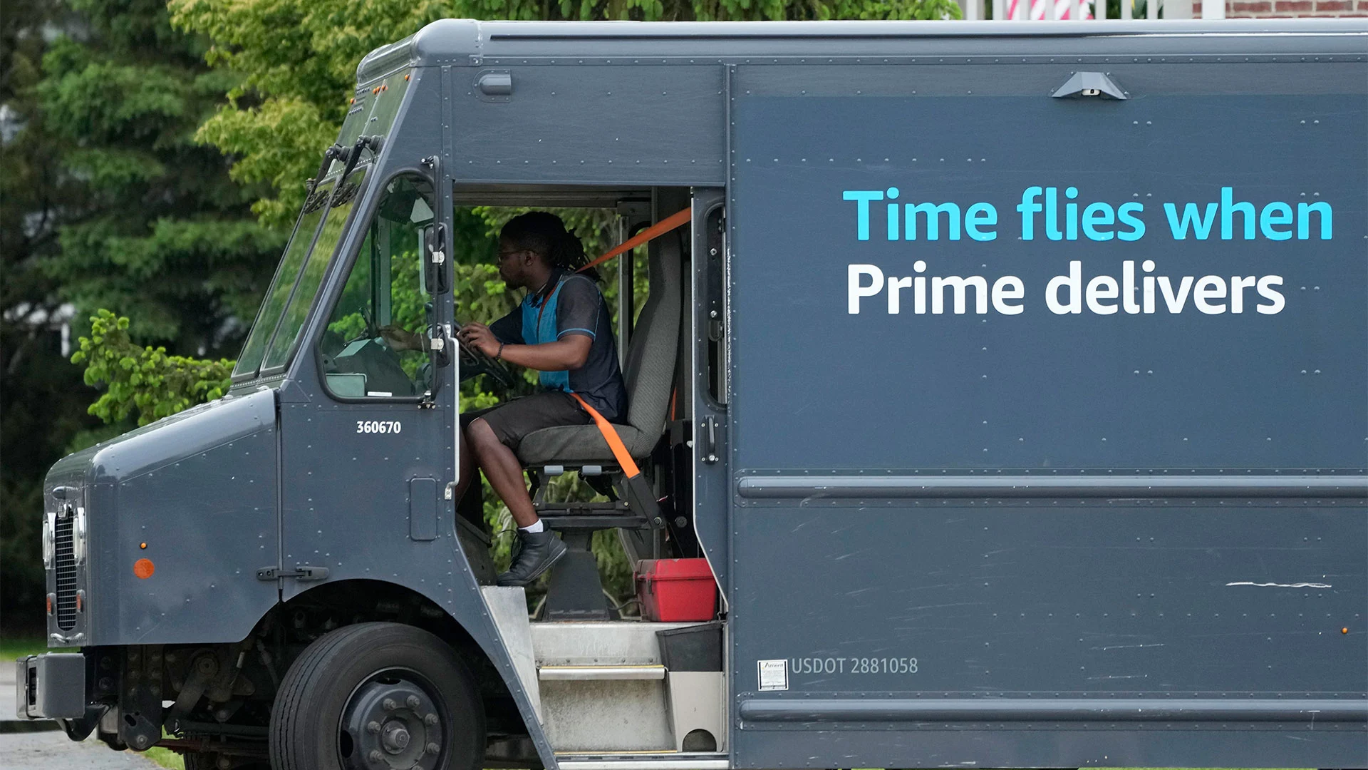 Amazon’s 3rd party drivers get a 7% pay bump - Fast Company