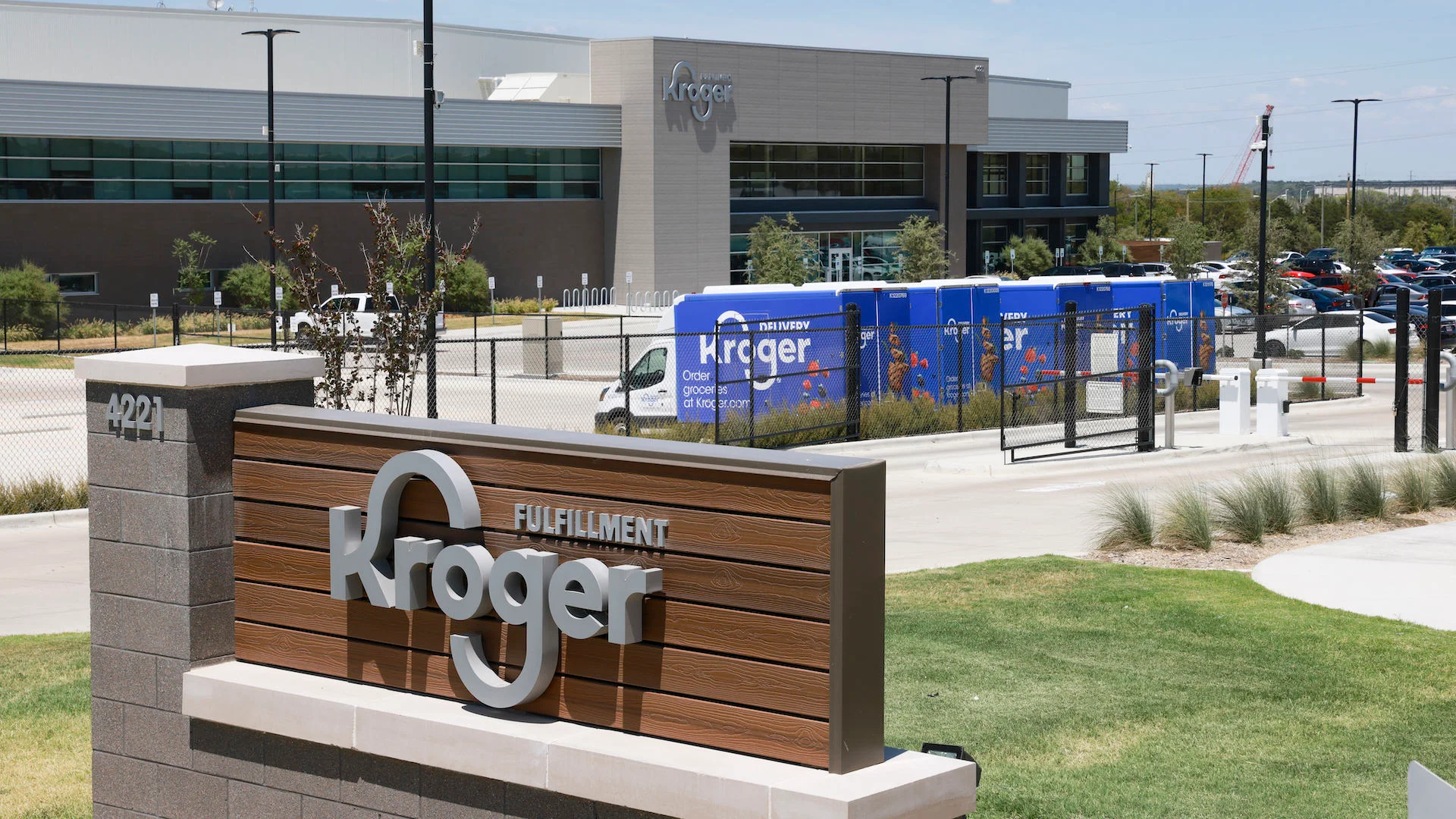 Kroger and Albertsons wrap up court hearing for their merger - Fast Company