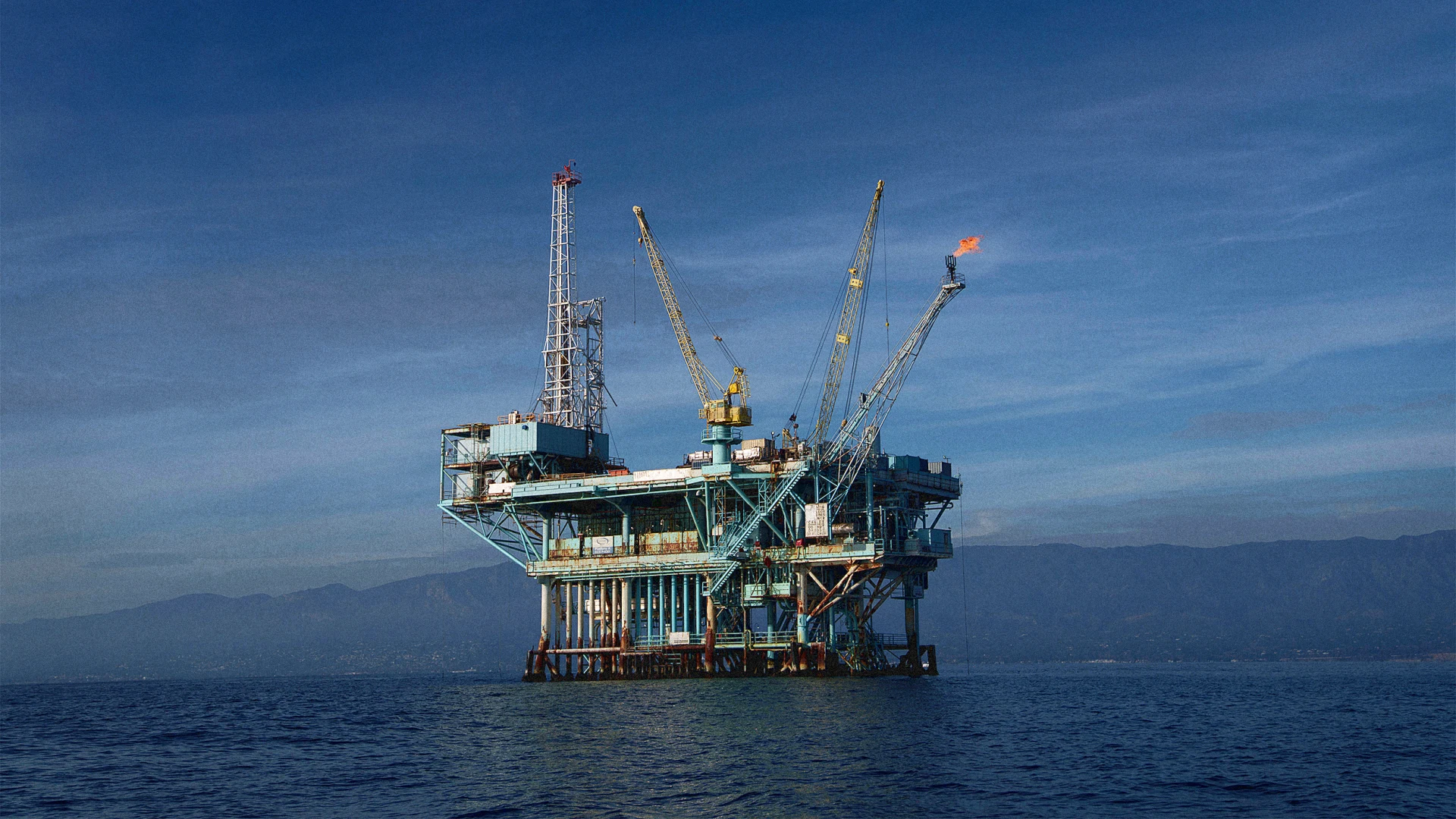 Oil and gas production skyrocketed under both Trump and Biden - Fast ...