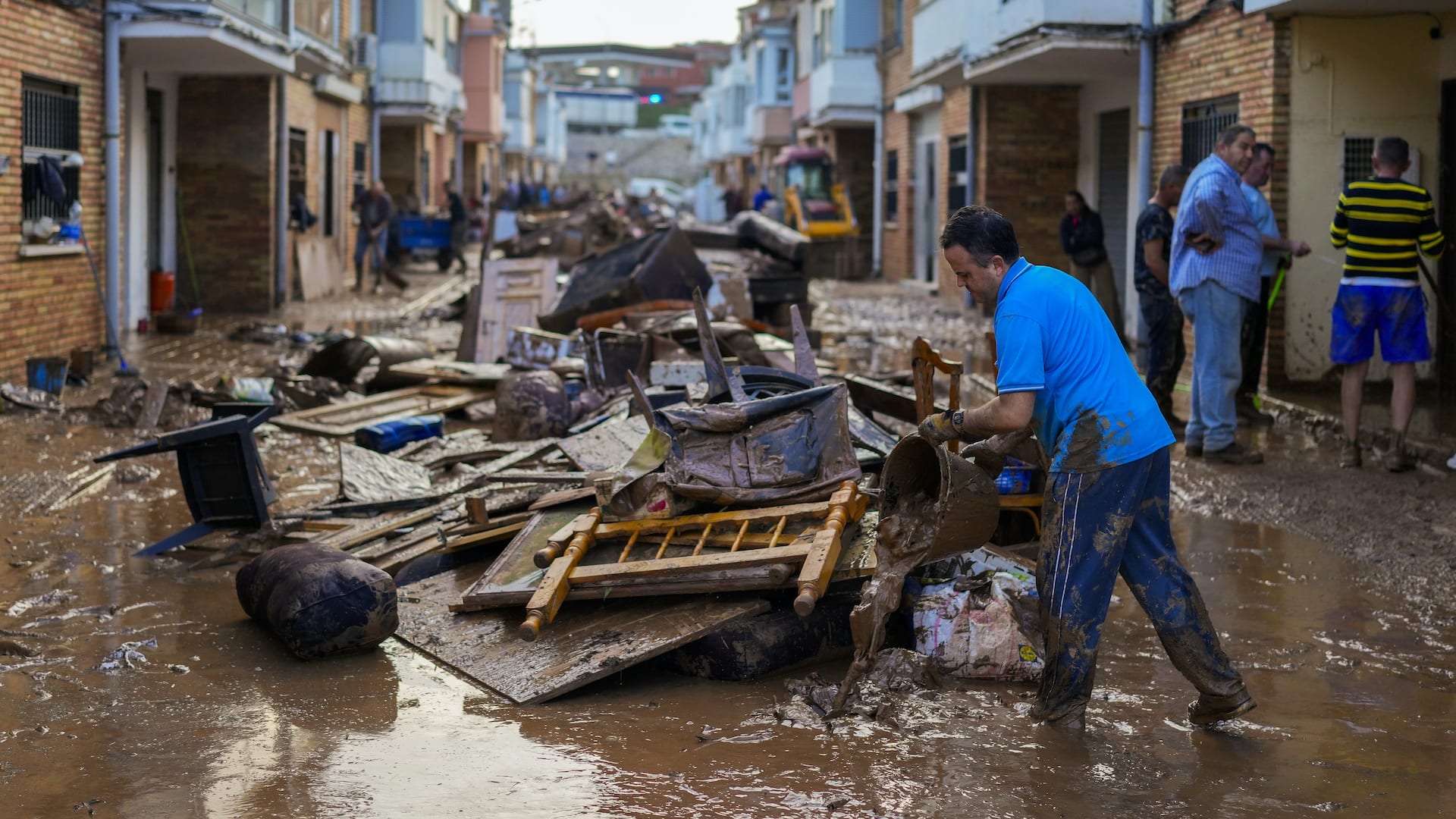 Flash floods ravage Spain's Valencia as death toll climbs 140 - Fast Company