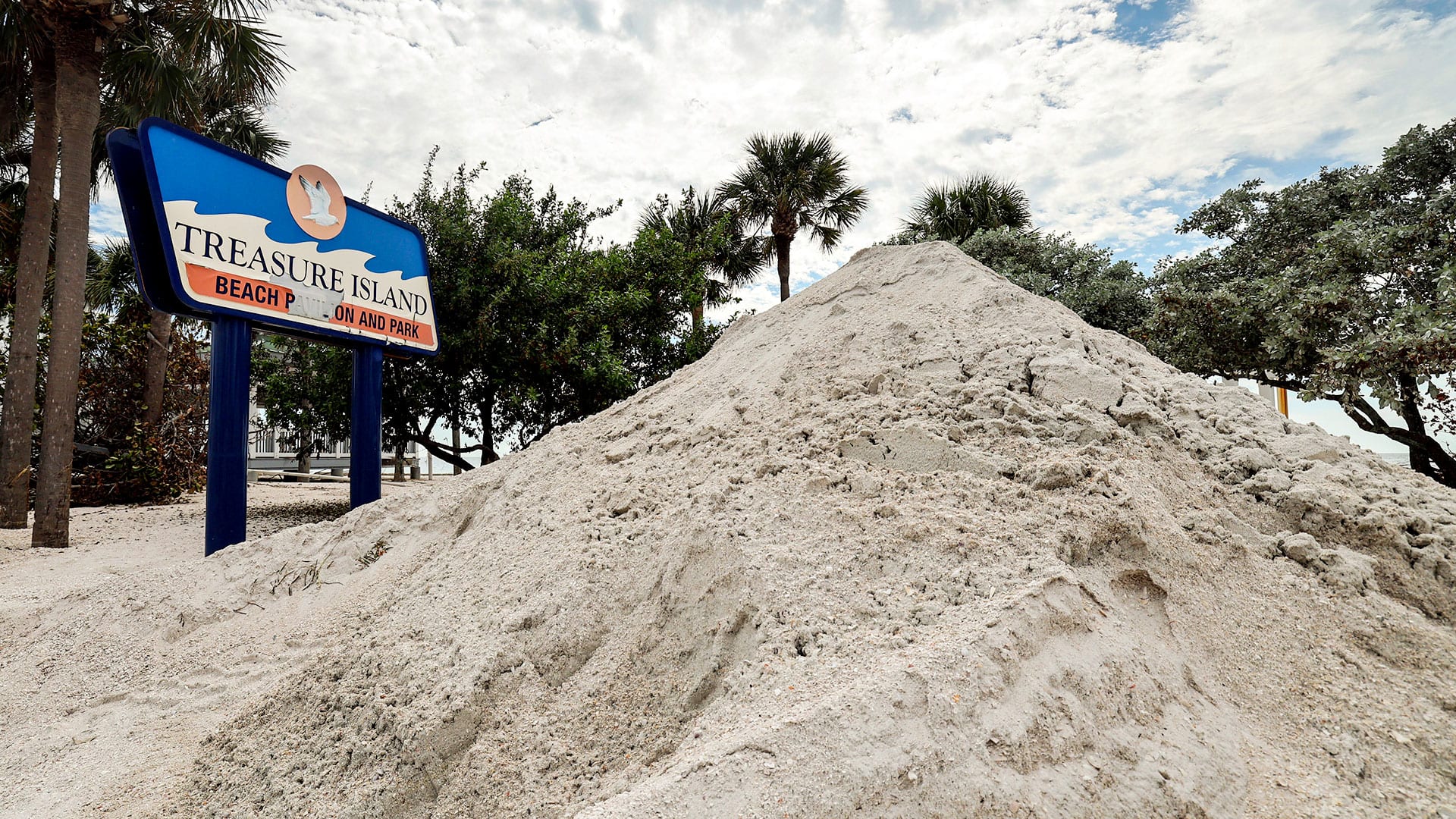 Are devastating Florida hurricanes enough to keep people away? - Fast ...