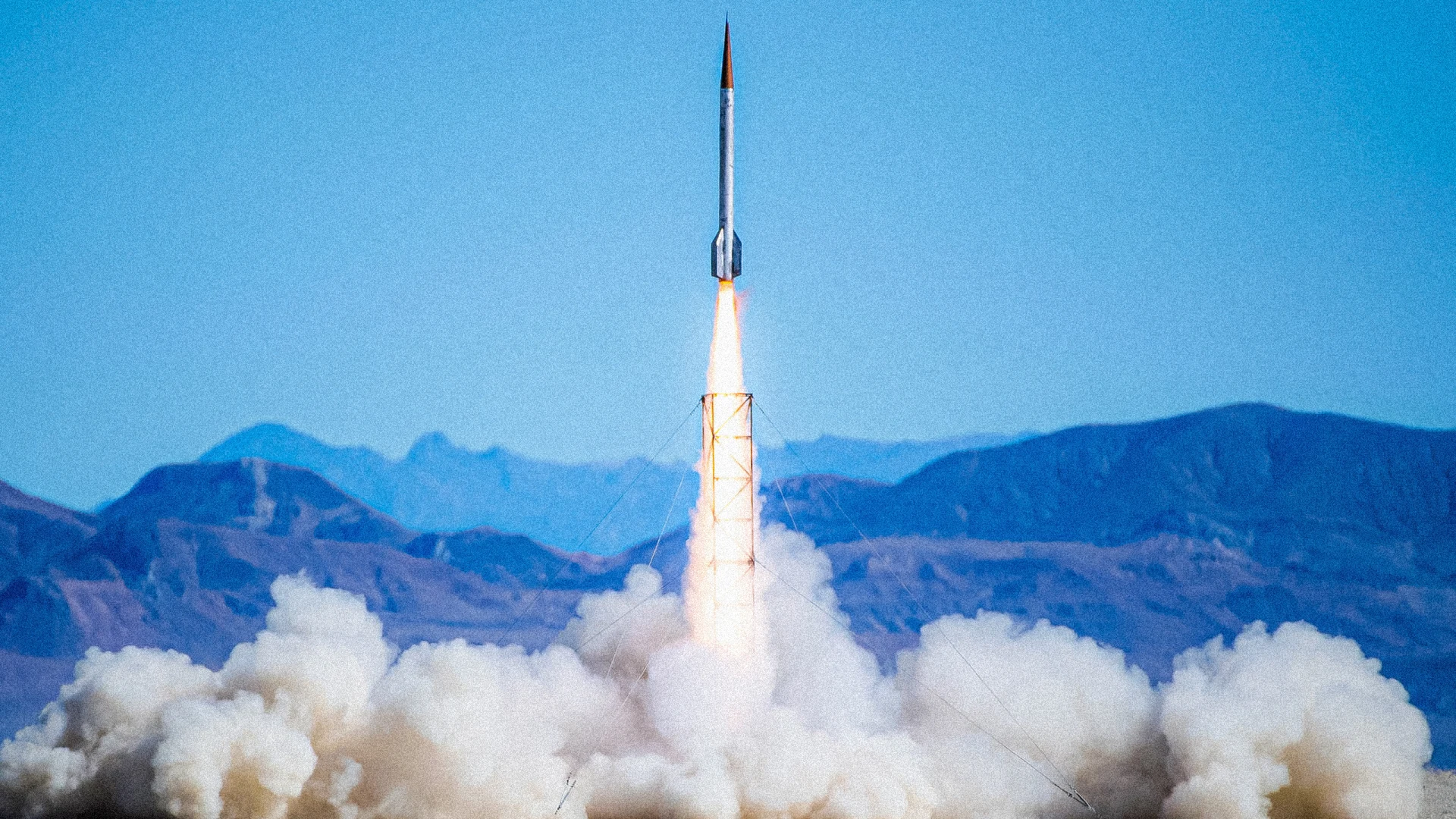 Meet the USC student rocket club that shattered a world altitude record ...