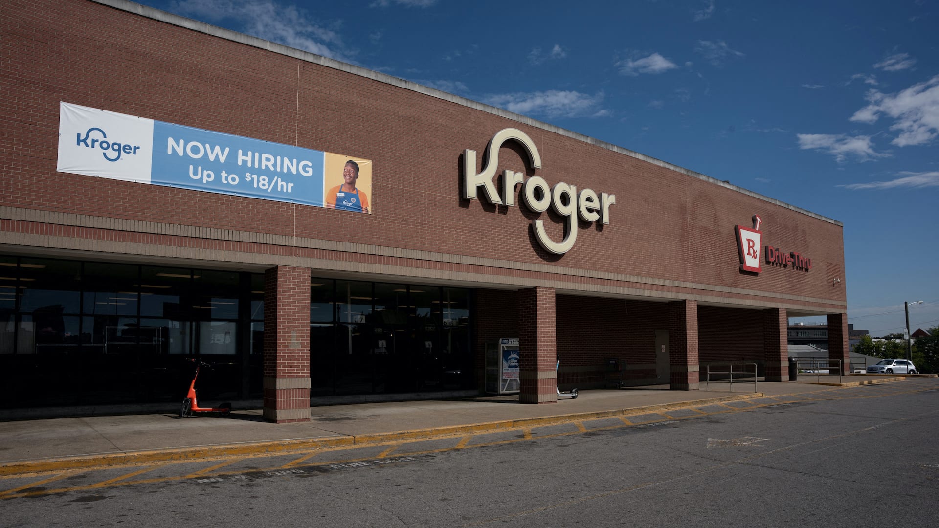 Federal judge blocks Kroger's $25 billion Albertsons merger - Fast Company