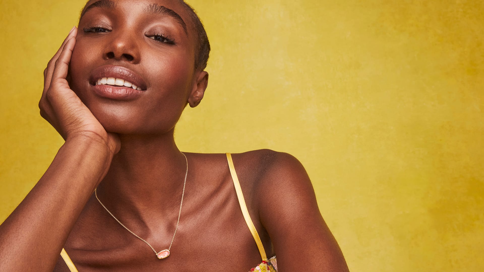 Why every tween has Kendra Scott s Elisa necklace on her gift list Fast Company