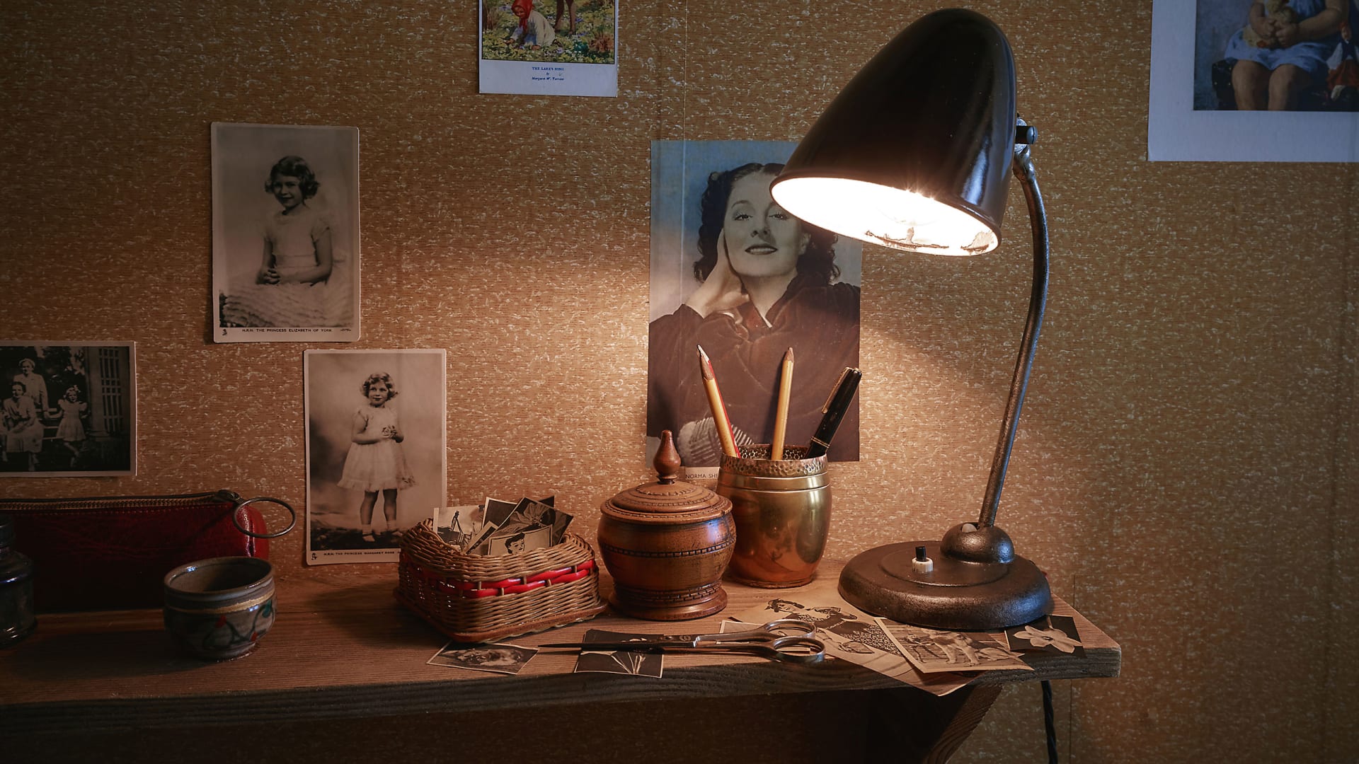 How designers re-created Anne Frank’s secret annex in striking detail ...