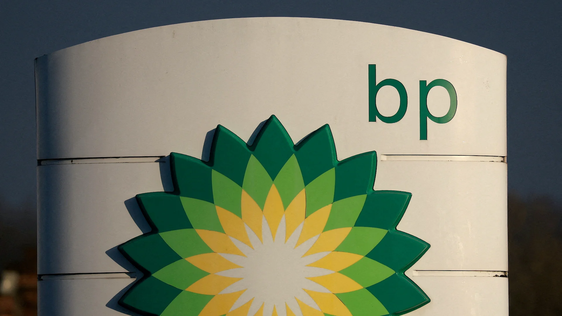 BP to drop renewables goals and shift focus back to fossil fuels - Fast ...