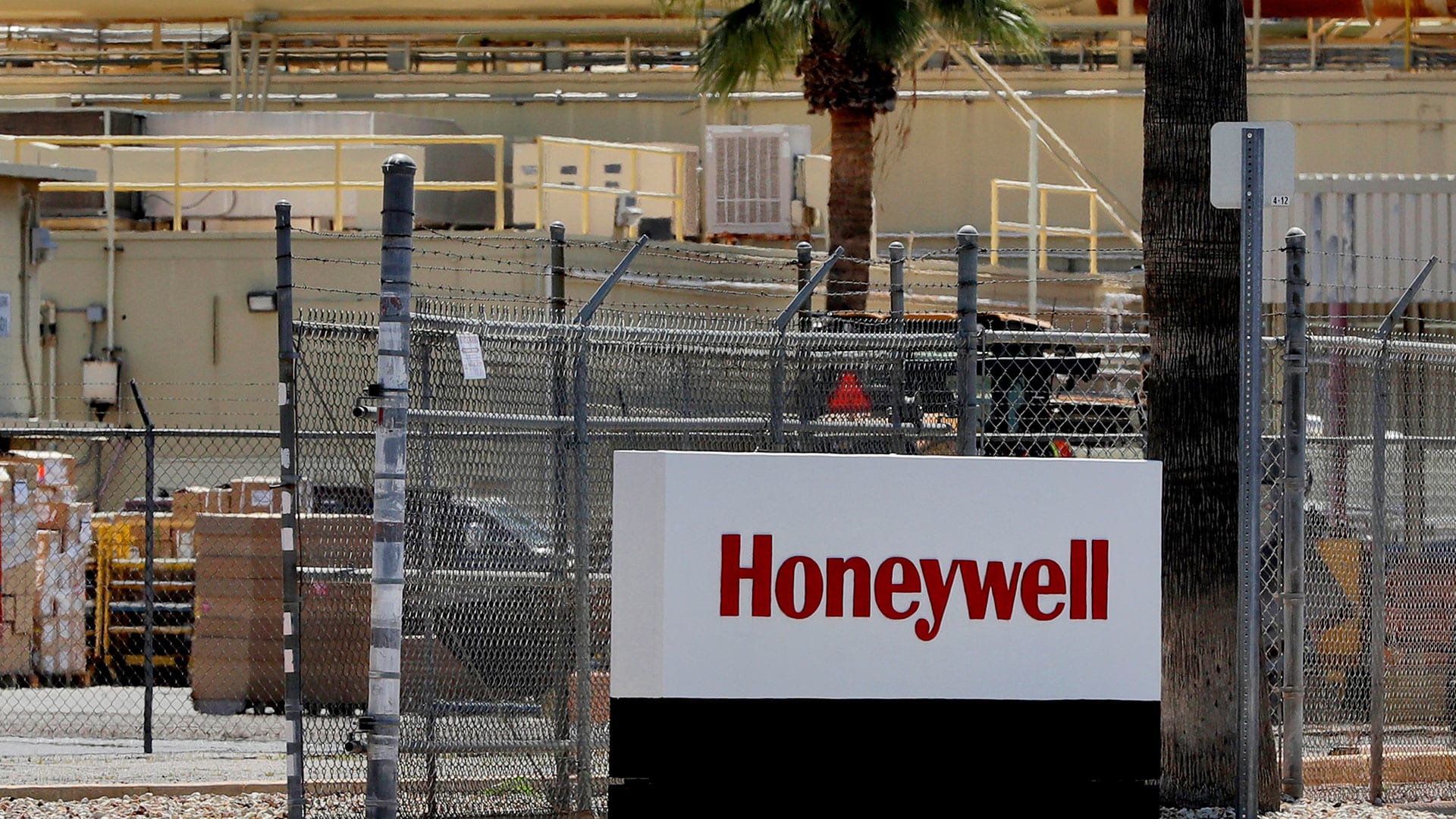 Why U.S. conglomerate Honeywell is splitting into 3 companies - Fast ...
