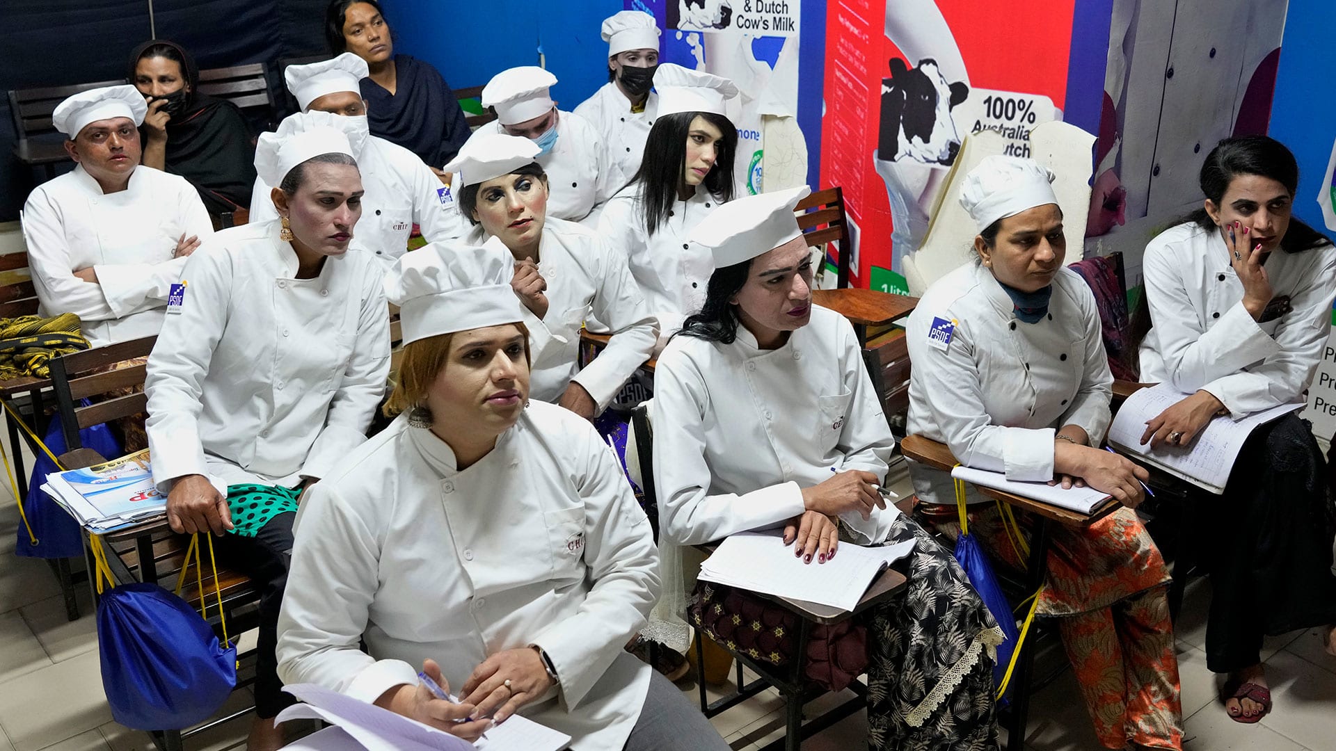 Pakistani culinary school gives hope to transgender community - Fast ...