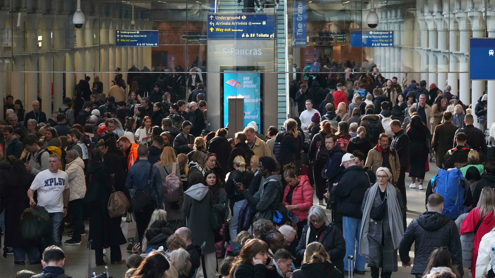 Eurostar trains in Paris suspended due to unexploded WWII bomb - Fast ...