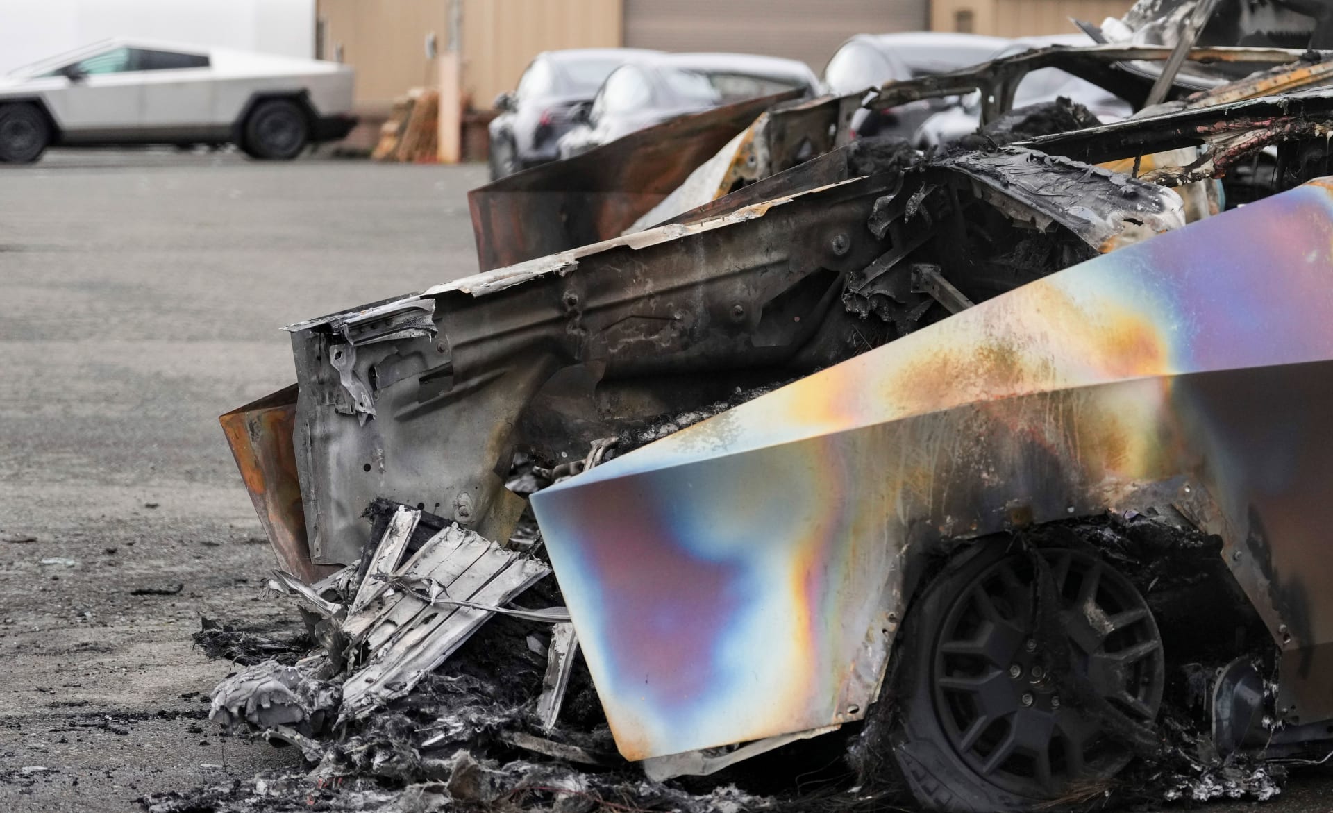 Tesla attacks rise as Musk takes outsized role in Trump White House ...