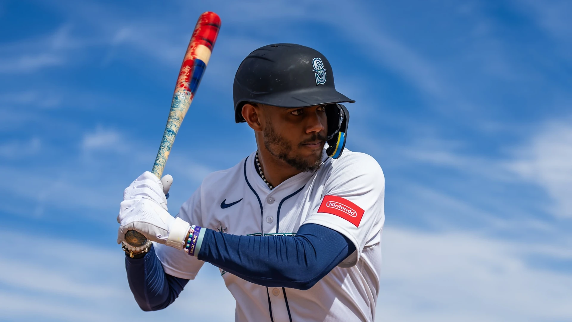 Why Seattle Mariners jerseys are sporting the Nintendo Switch logo ...