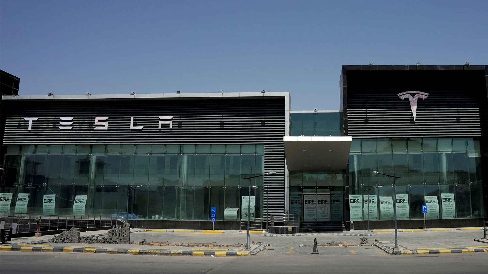 Tesla is launching sales in Saudi Arabia and faces obstacles - Fast Company