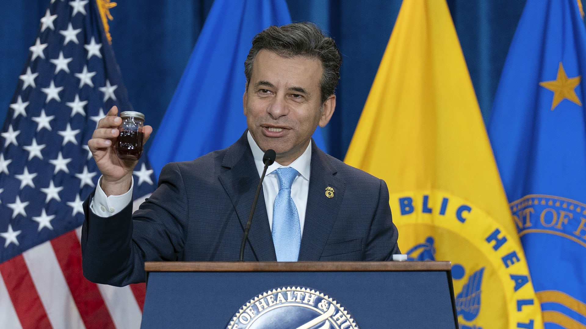 FDA to rehire fired food scientists, travel staff after layoffs ...