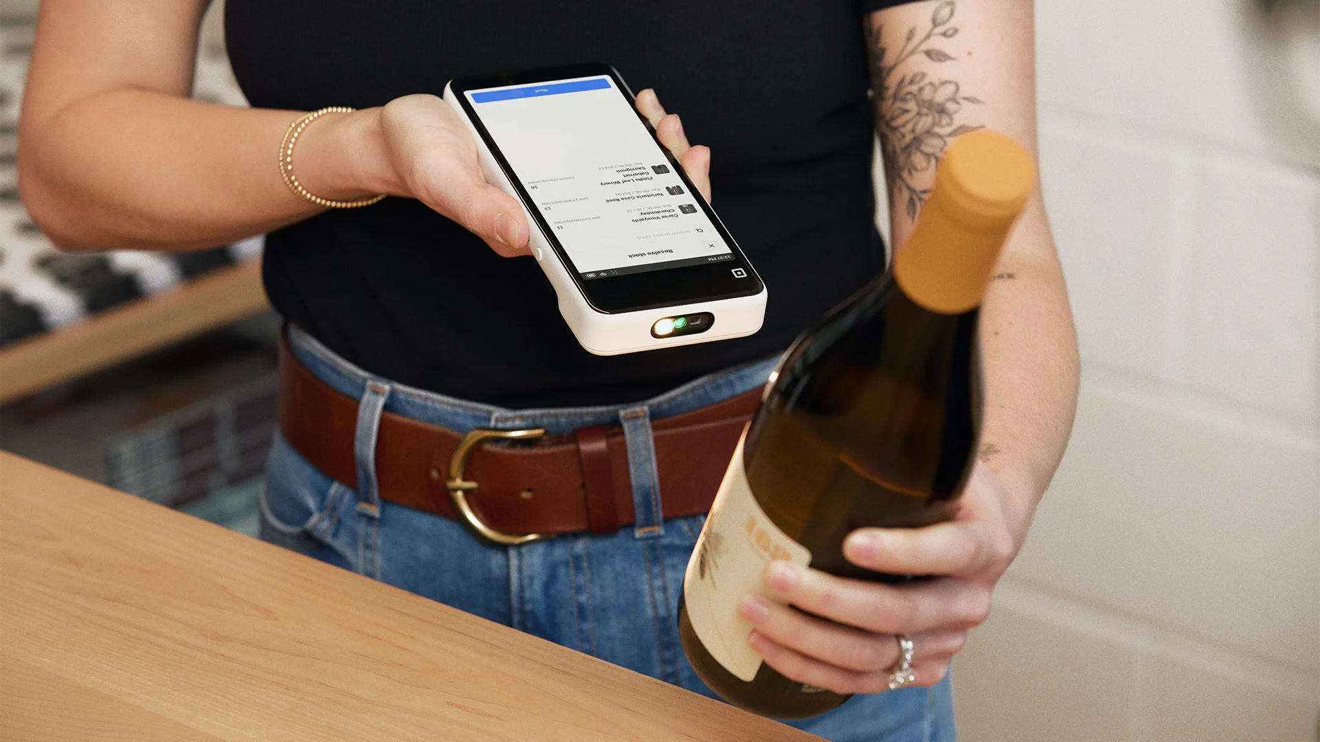 Square Handheld is a thin POS device that fits in your back pocket ...