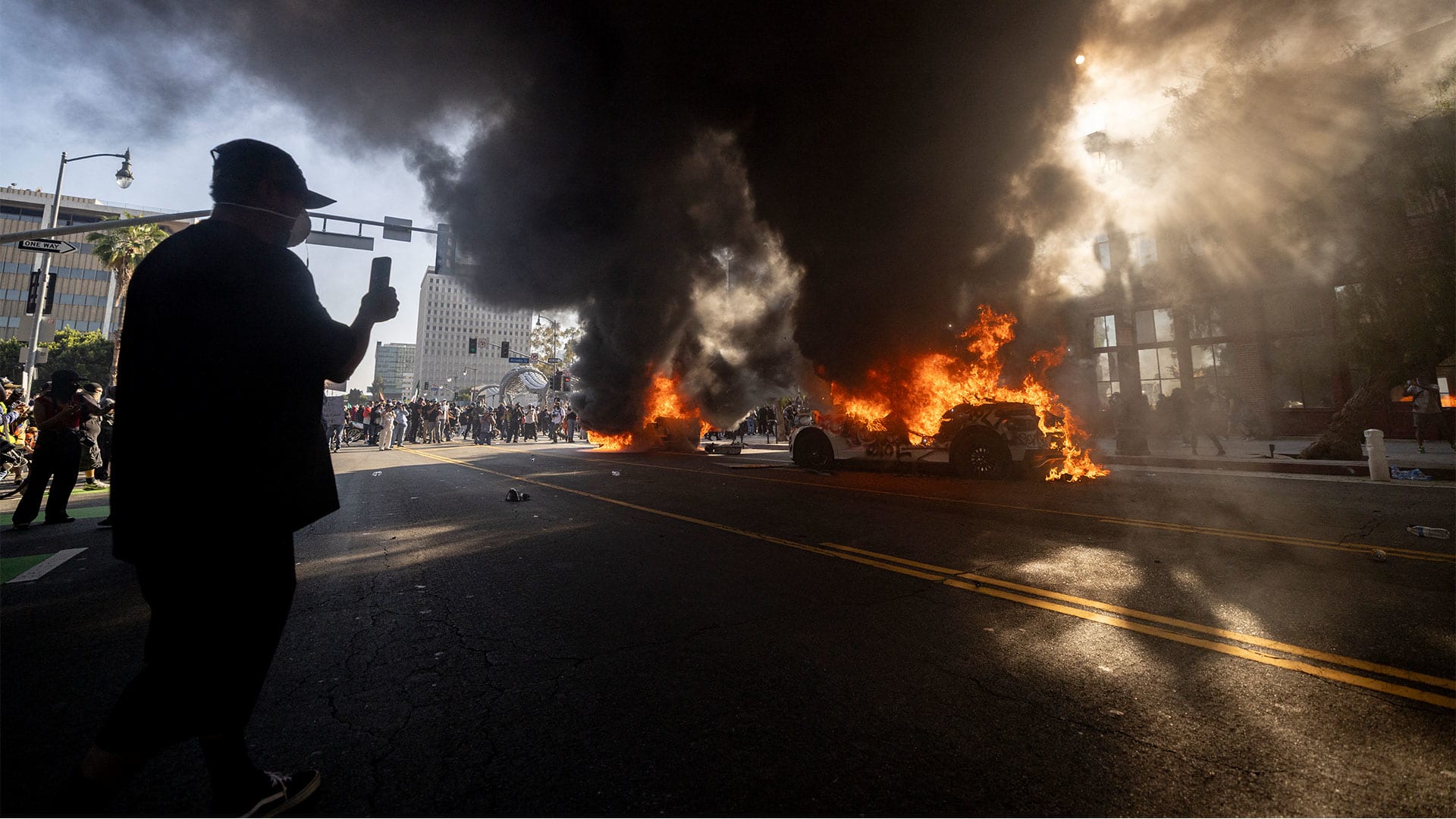 How Waymo got caught in the crossfire of Los Angeles ICE protests ...