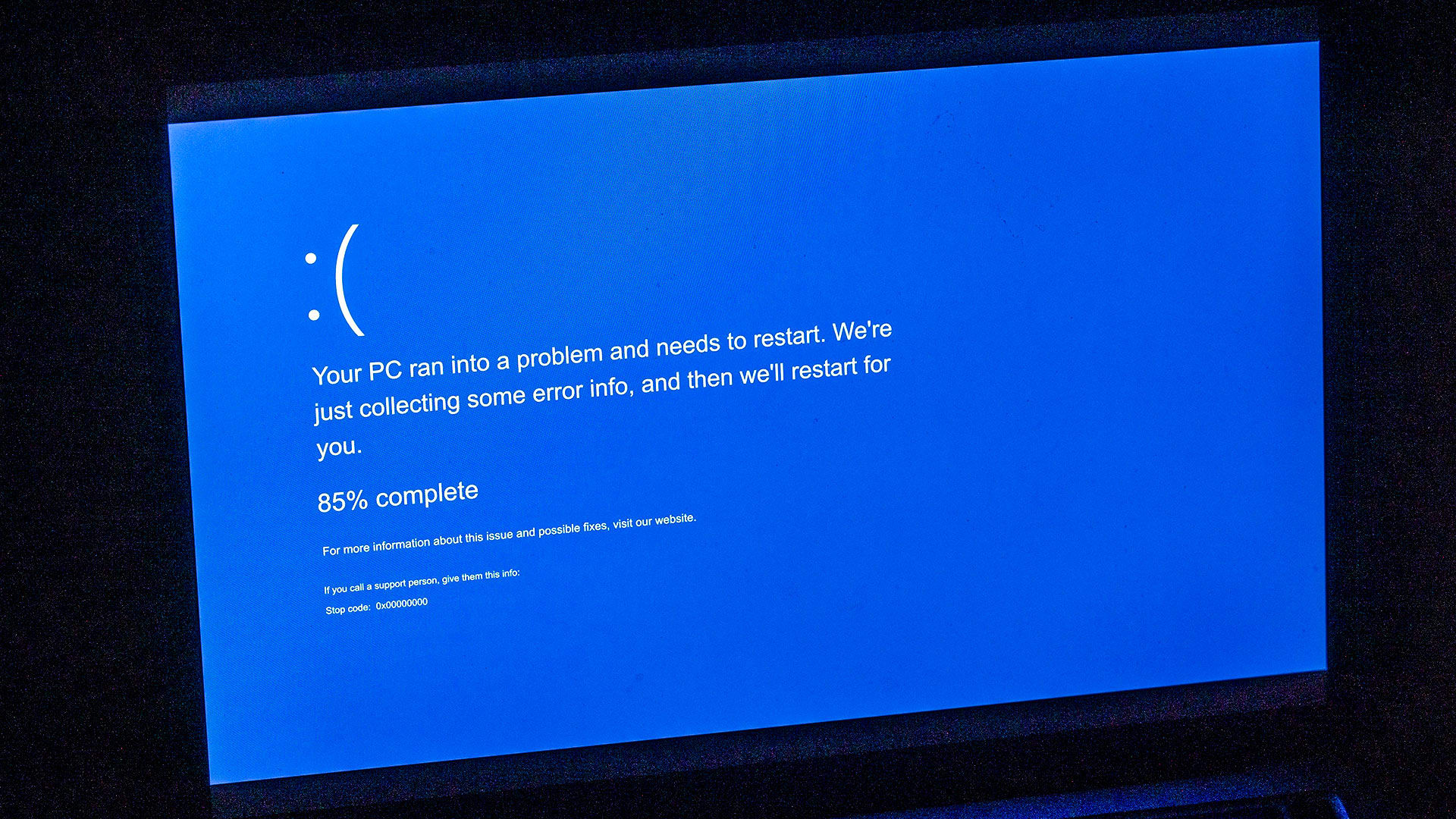 Microsoft Blue Screen of Death is going away: RIP Windows icon - Fast ...