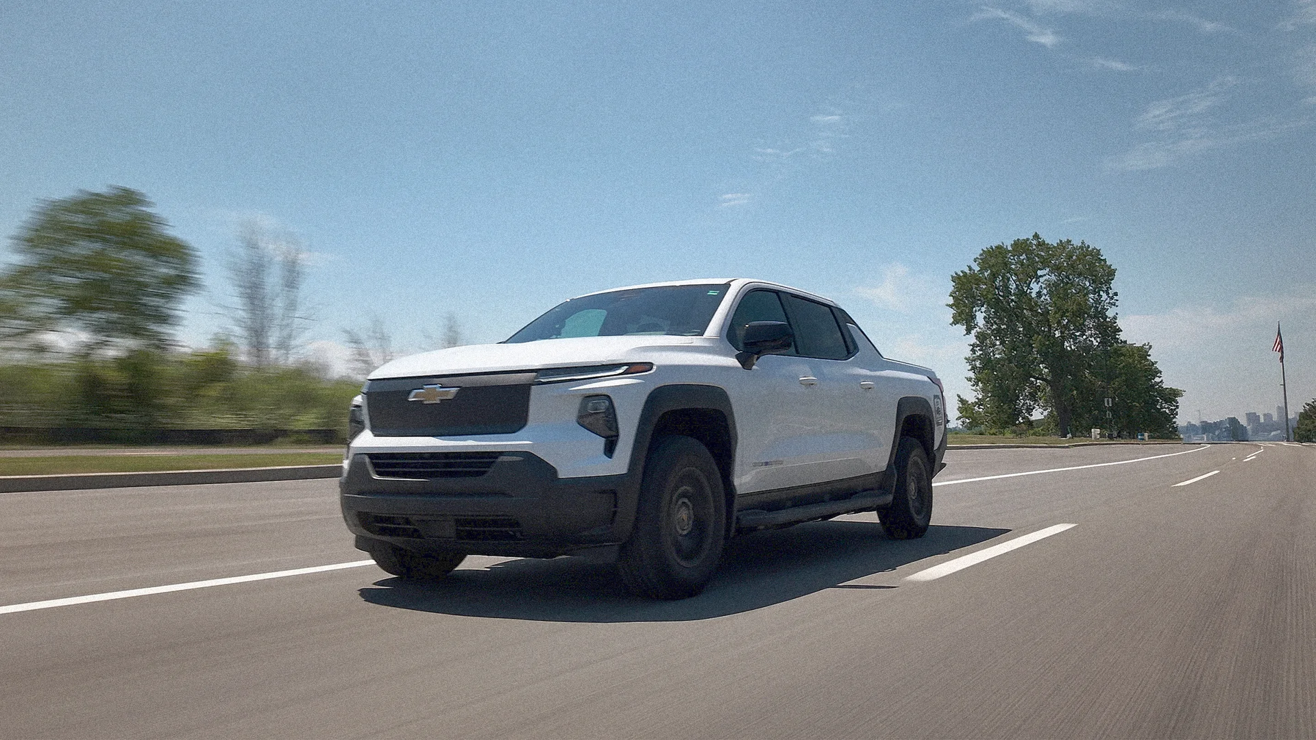 Chevy engineers just drove the Silverado EV a record 1,059 miles on one ...