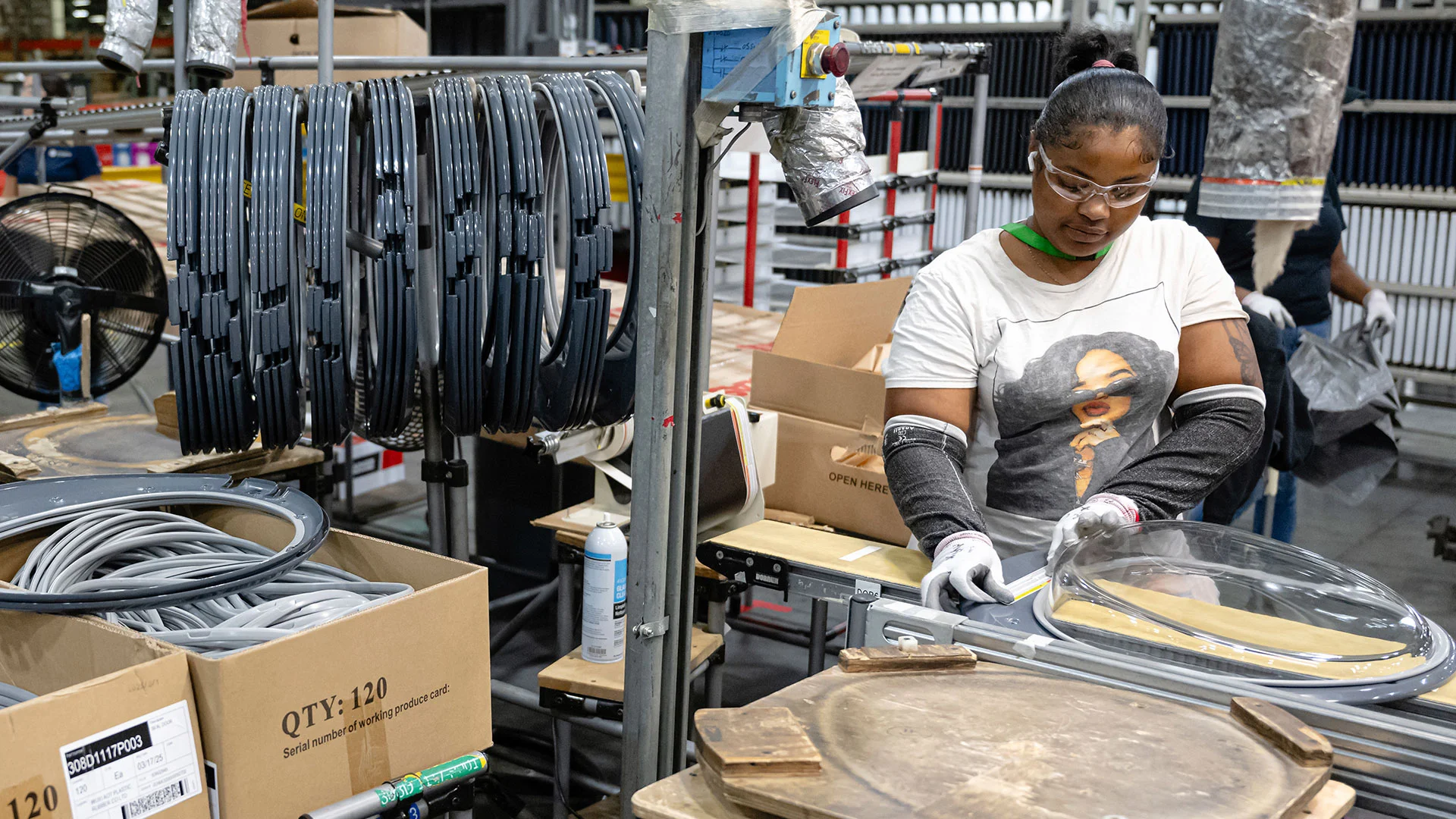 August jobs report: hiring stalls with unemployment up to 4.3% - Fast ...