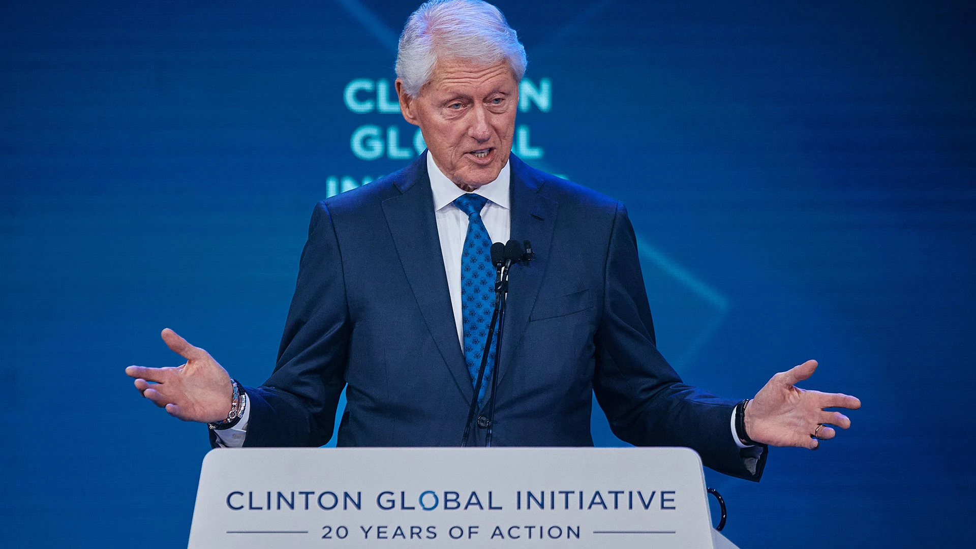 Bill Clinton calls out aid cuts, political unrest, and more at the Clinton Global Initiative ...