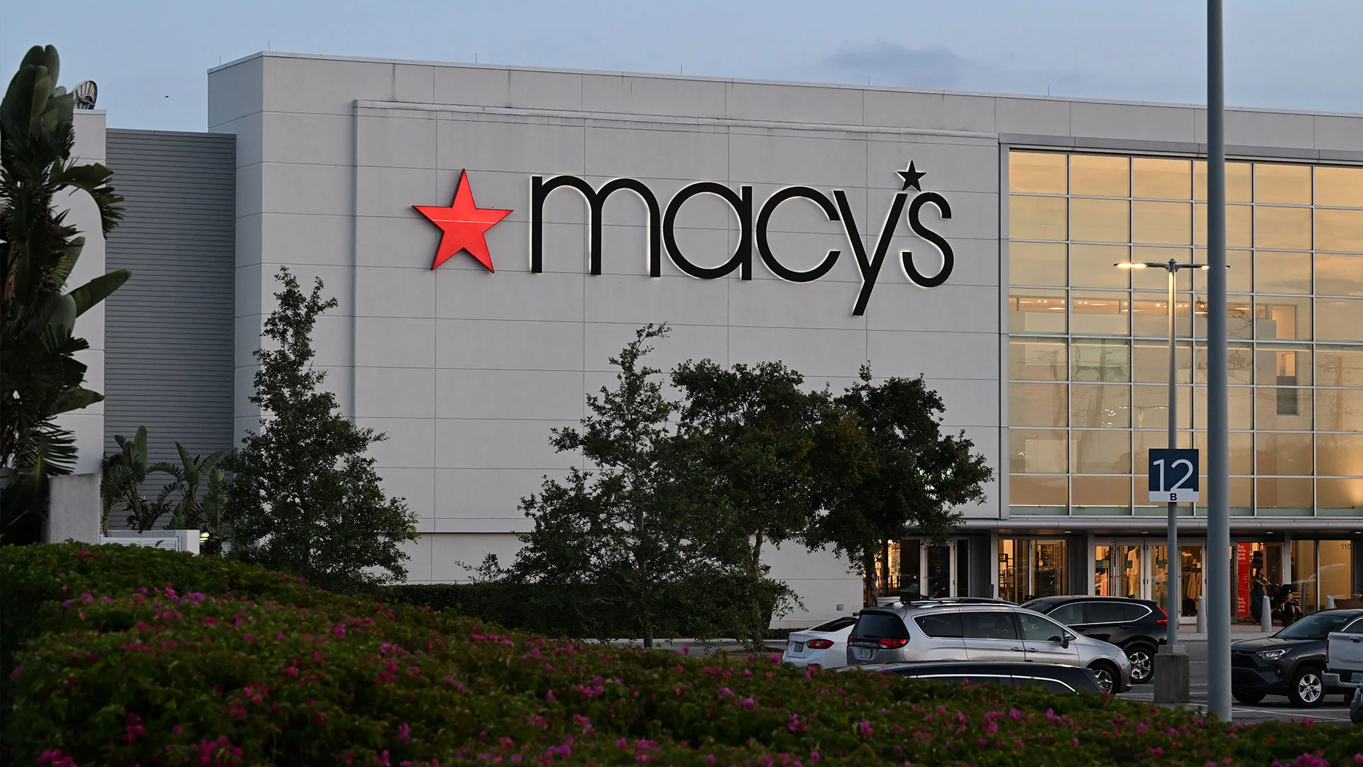 Investors cheer Macy’s earnings beat as stock pops double digits - Fast Company