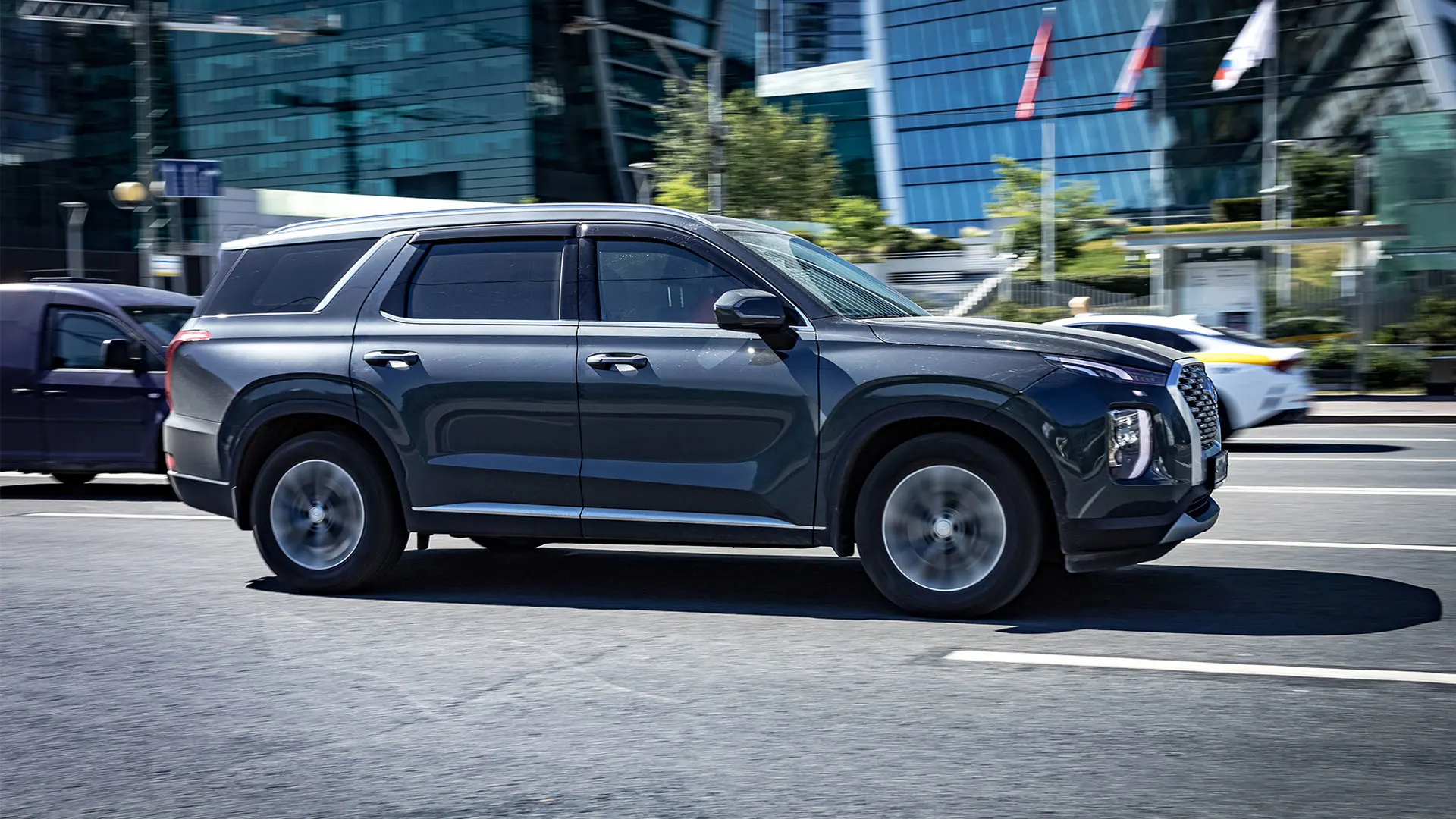 Faulty seat belts, loose charging ports prompt massive Hyundai recalls ...