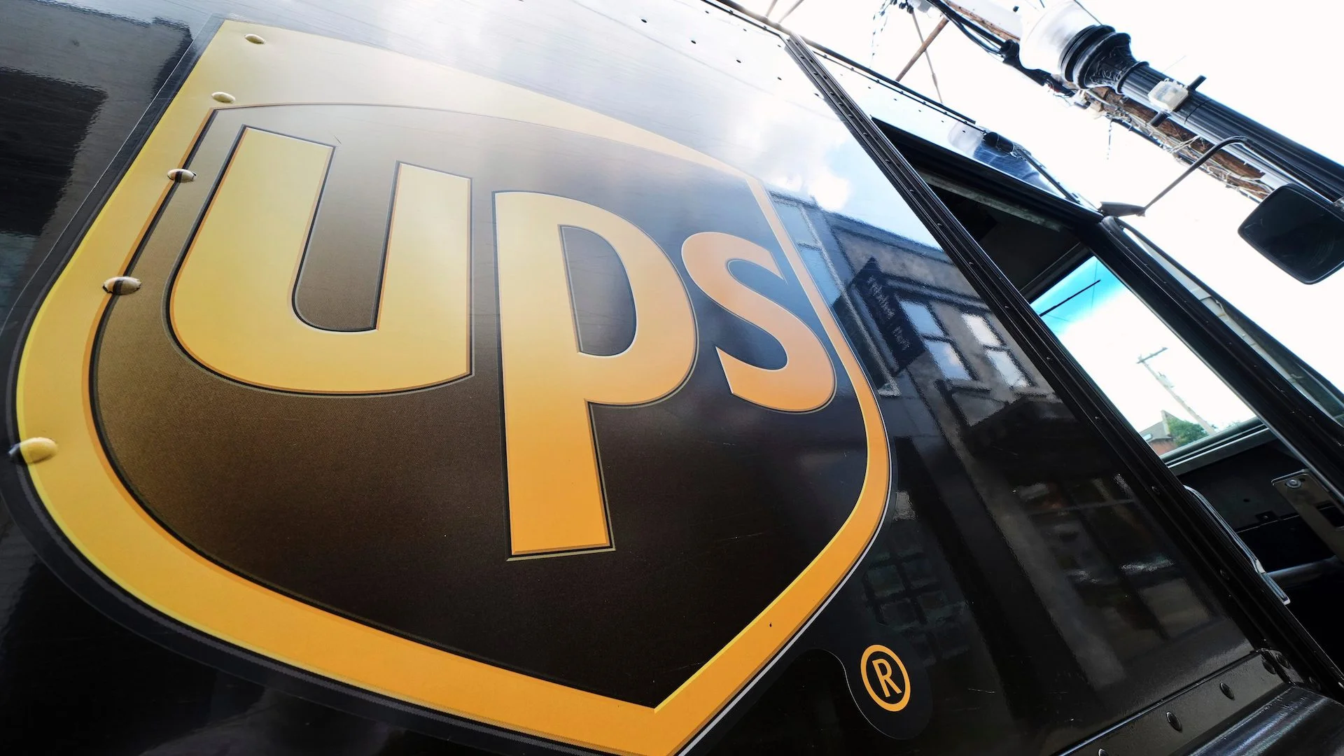 UPS reports 48,000 jobs cut in the year to date - Fast Company
