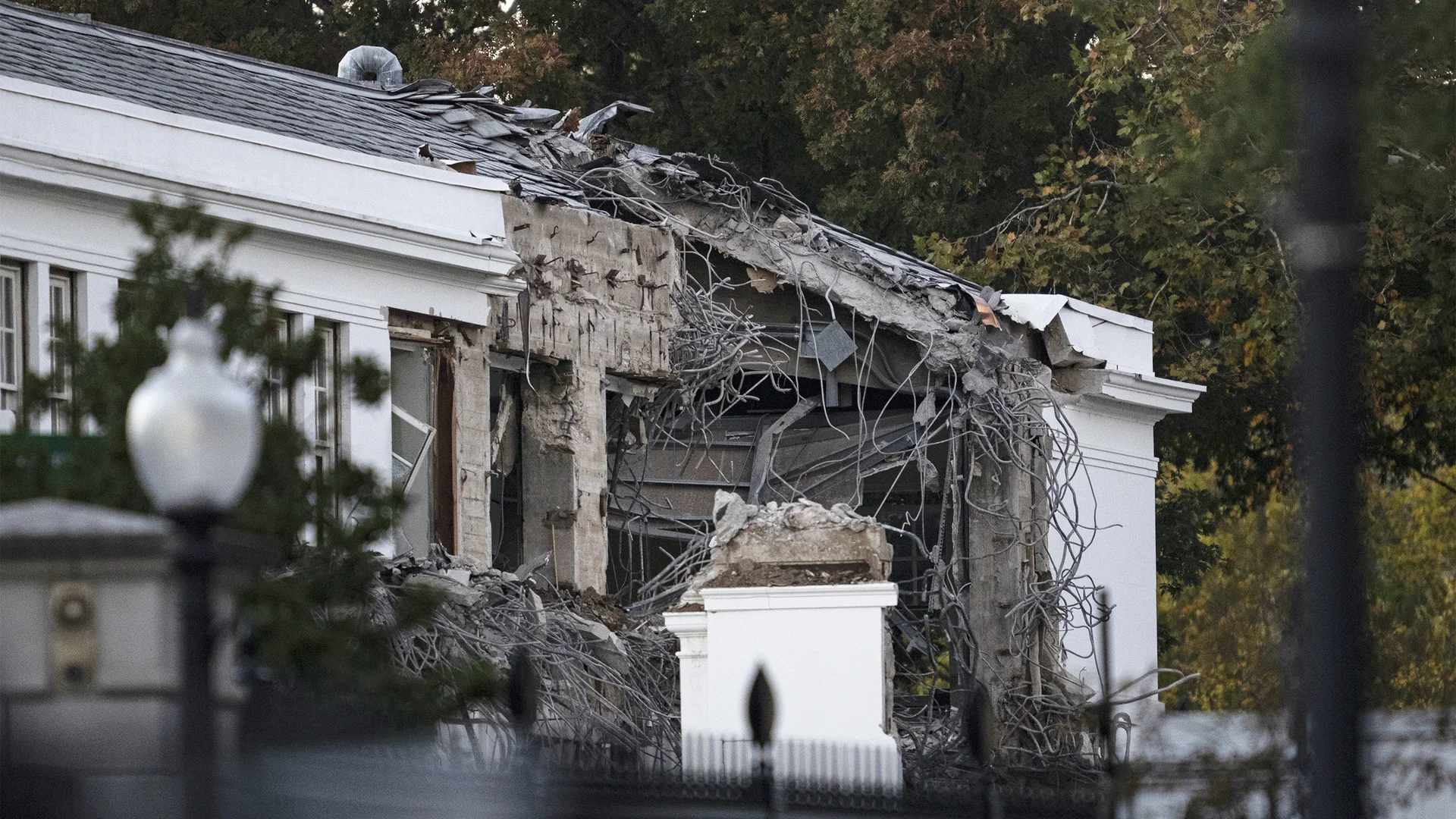 Why Trump is allowed to tear down part of the White House - Fast Company