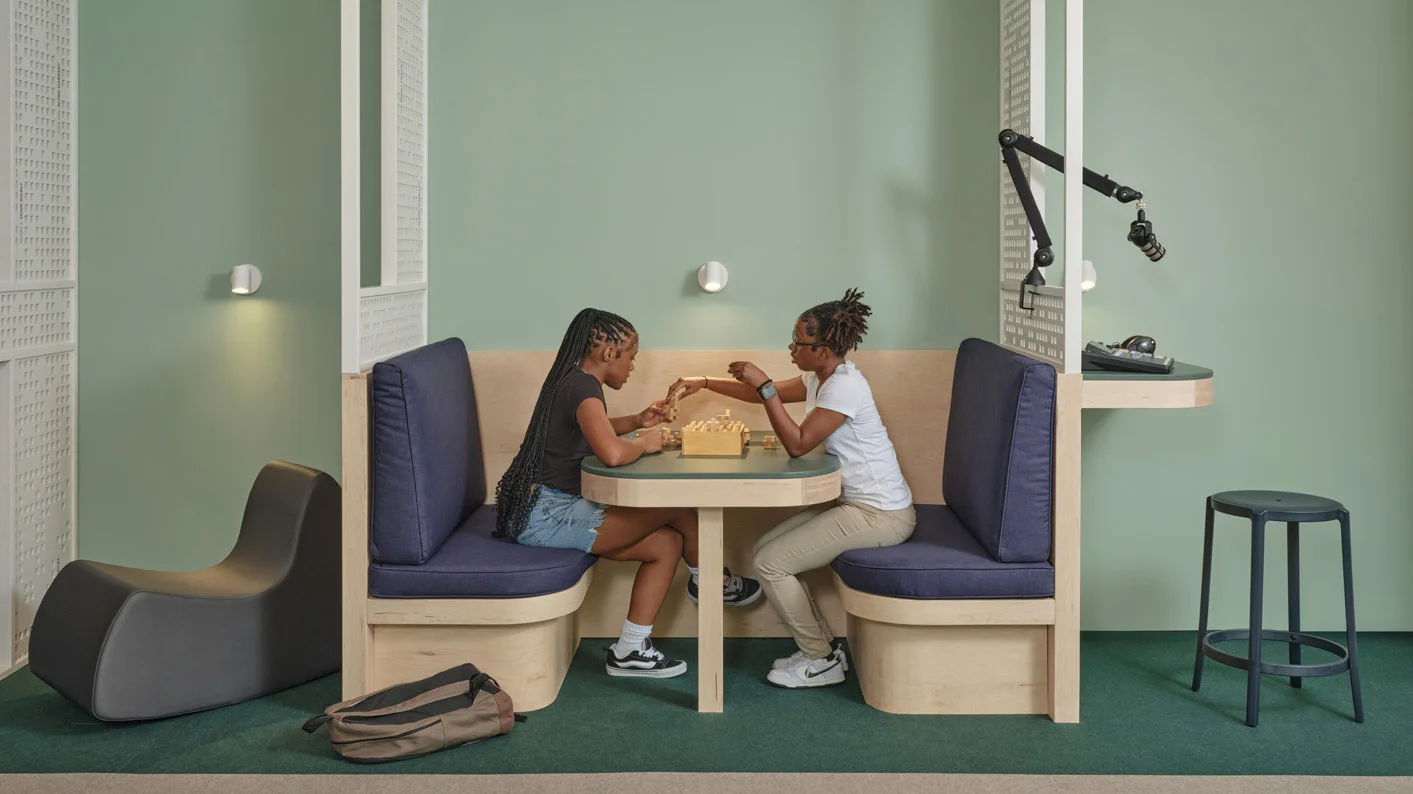 Apple-backed rural classroom design improves tech education - Fast Company