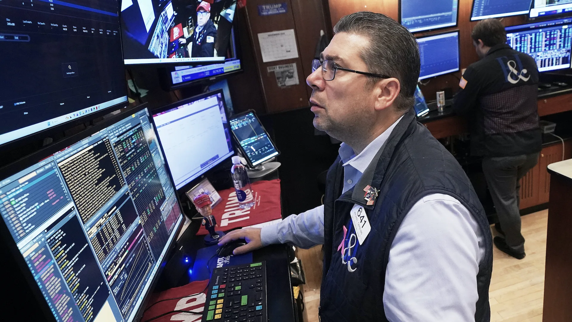 Stocks rise on another Alphabet rally - Fast Company