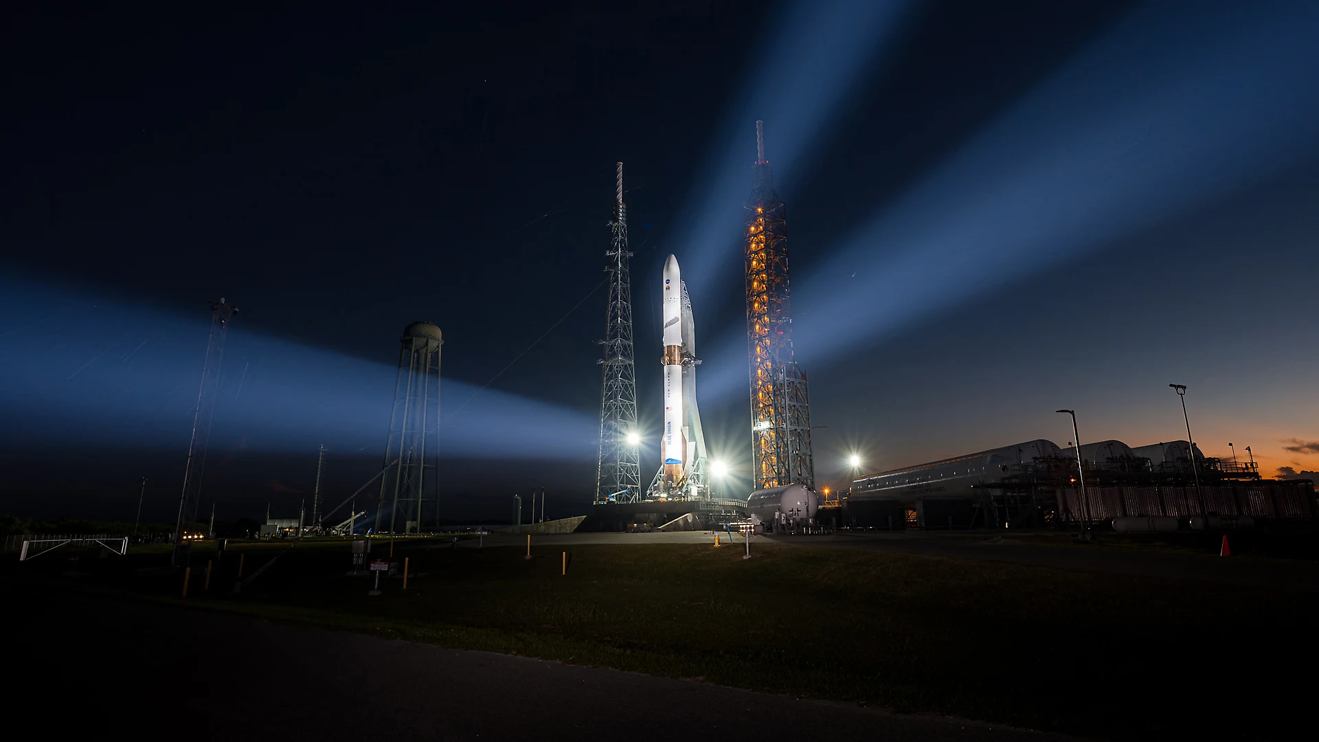 Blue Origin successfully launches New Glenn rocket - Fast Company