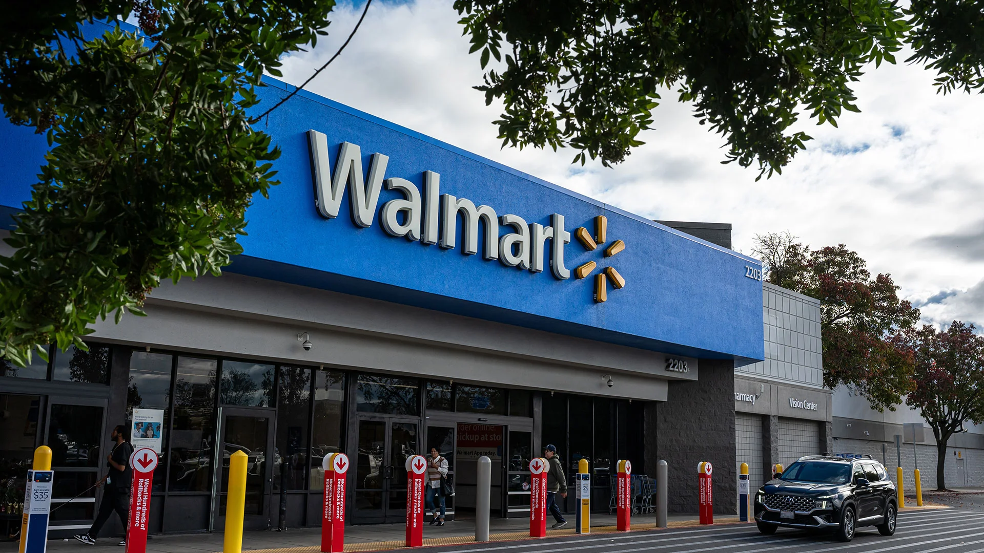Walmart stock joins Nasdaq in historic move. Why it's leaving NYSE ...