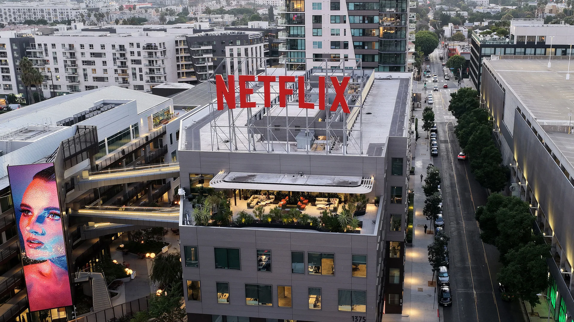 The case only Netflix can make for buying Warner Brothers Discovery ...
