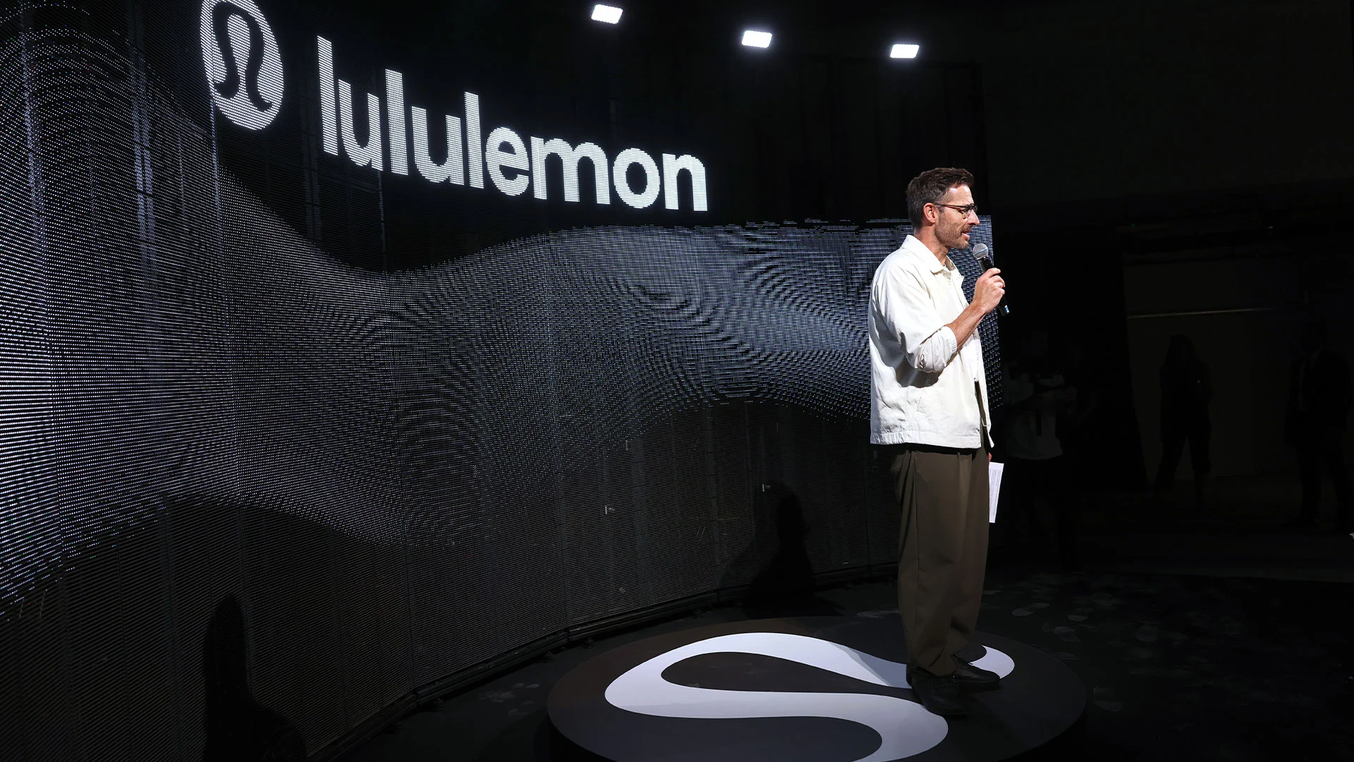 LULU stock price rises as Lululemon CEO departs, buybacks boost - Fast ...