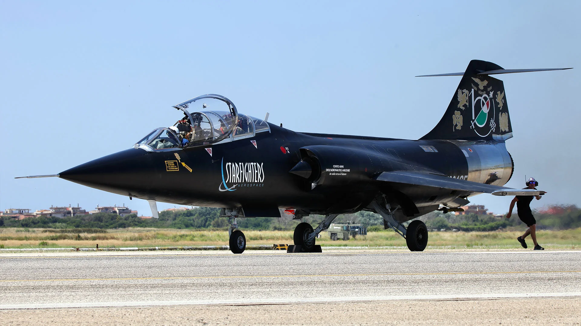 Starfighters Space stock price: FJET down today post-IPO. Why? - Fast ...