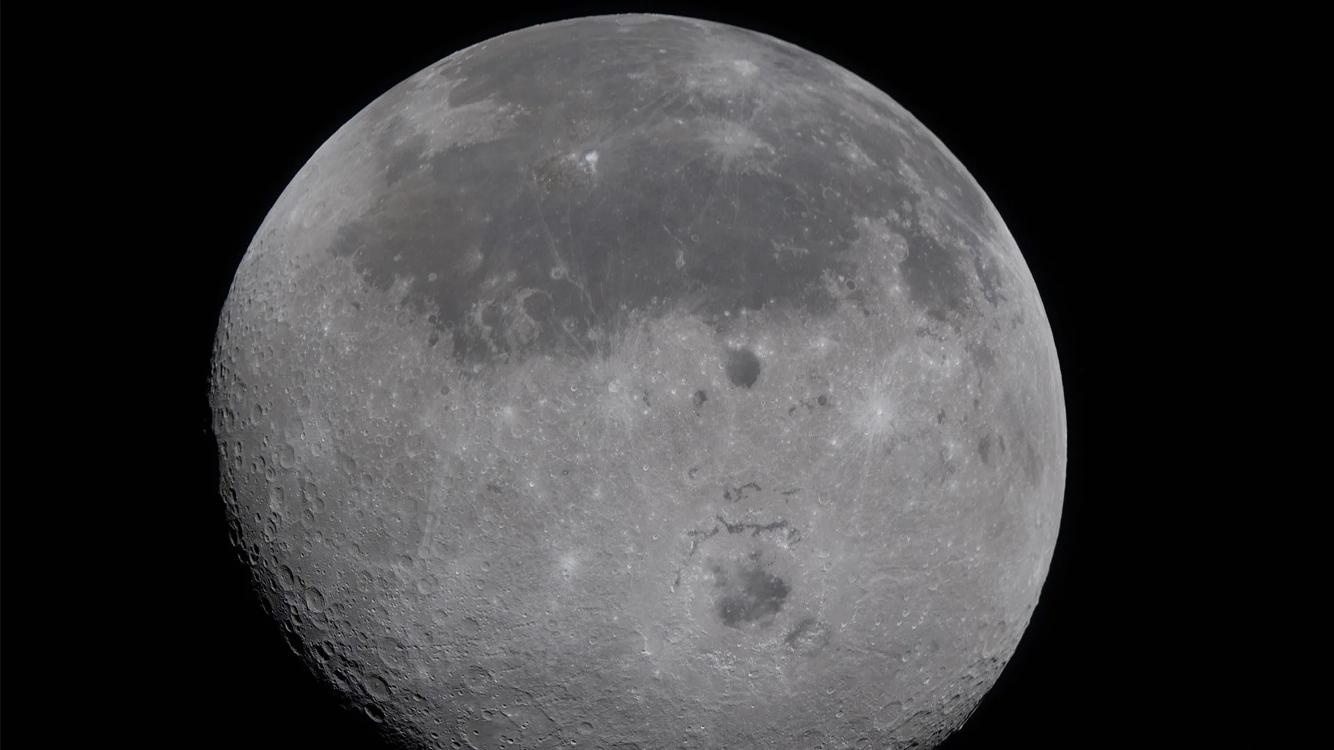 Artemis II breaks Apollo 13's distance record with moon flyby - Fast ...