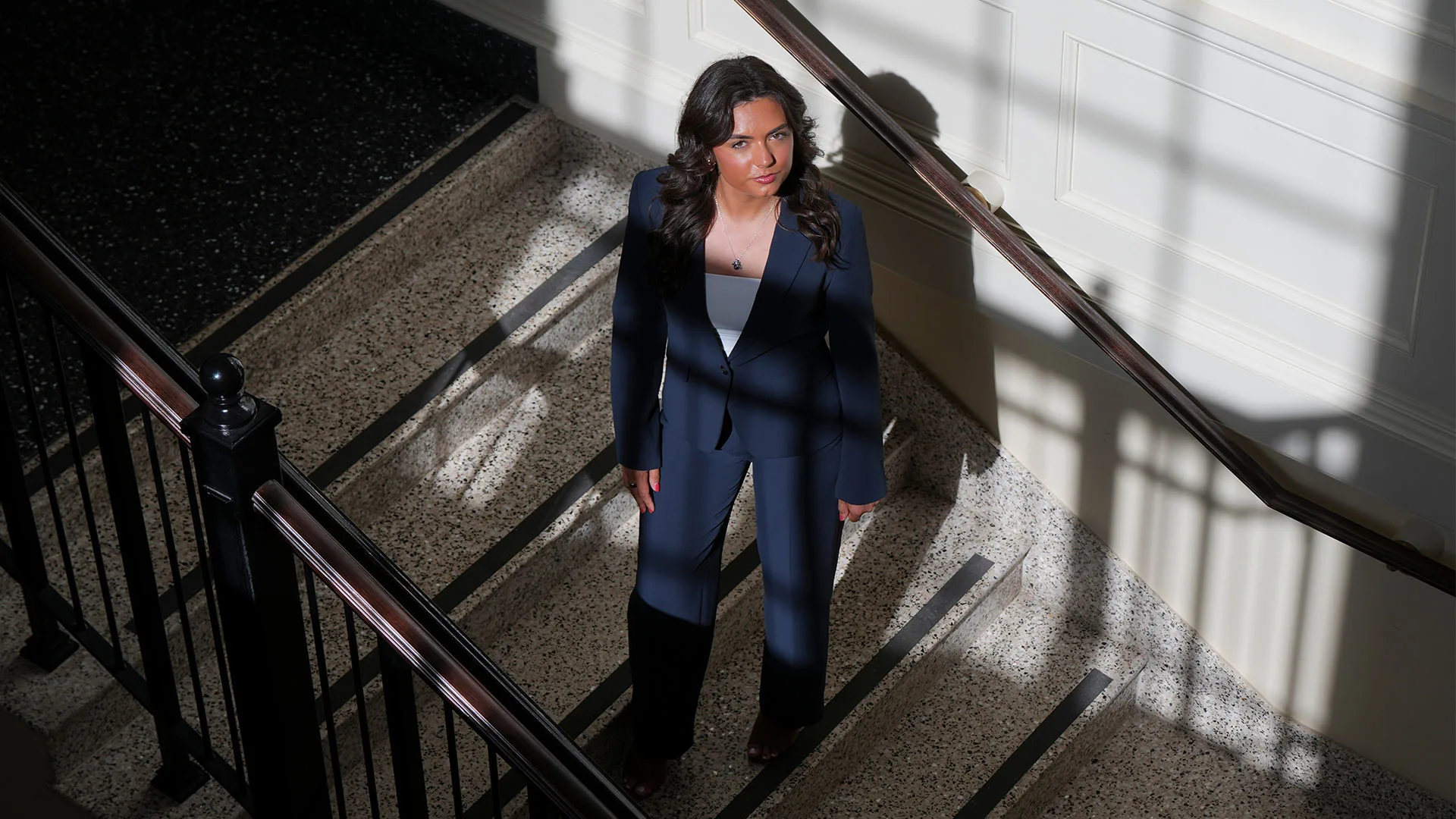 College students anxious about jobs switch to 'AI-proof' majors - Fast ...