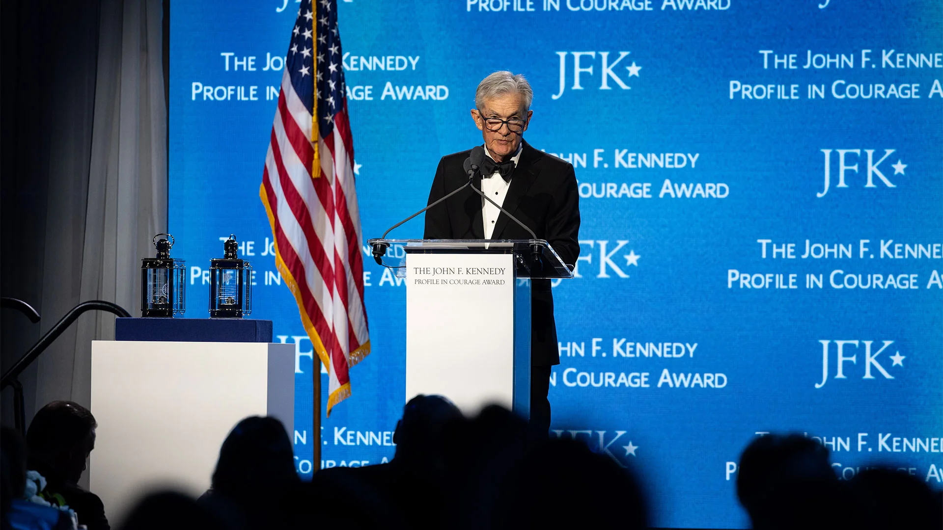 Powell warns Fed undergoing ‘stress test,’ credibility under attack ...