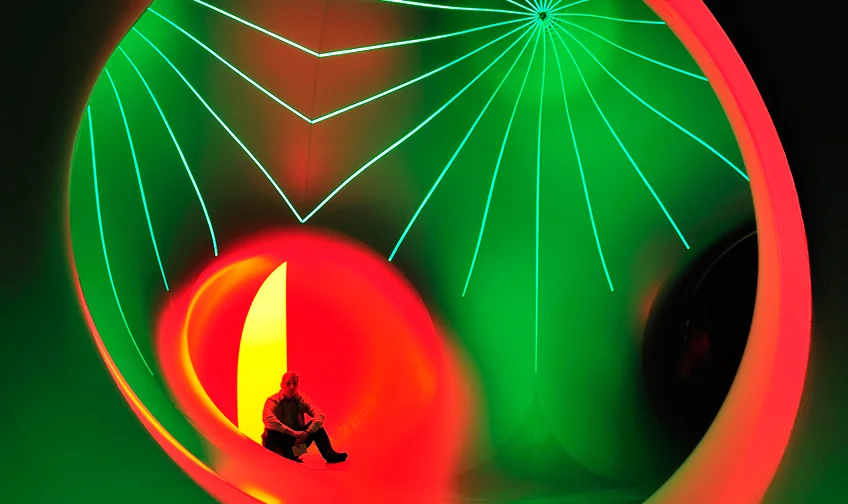 Architects Of Air Create Inflatable, Futuristic Hobbit Holes - Fast Company