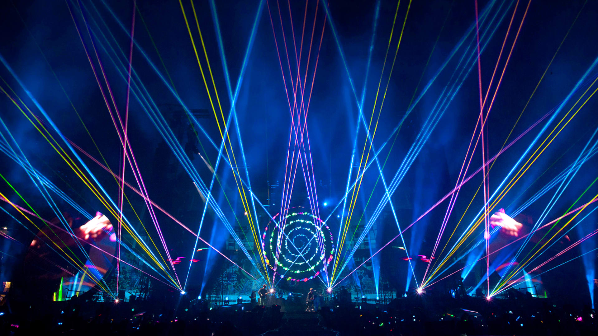 Coldplay Sucks, But How Awesome Is Their Light Show? - Fast Company