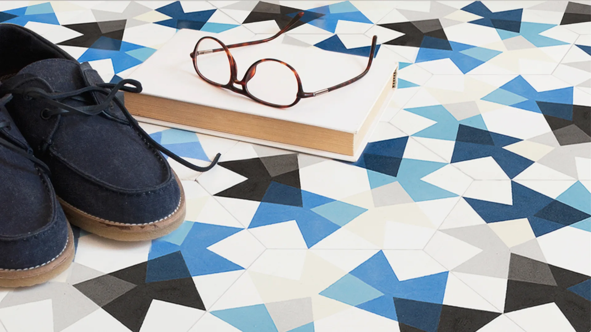 Modular Tiles That Form Beautiful Kaleidoscopic Patterns - Fast Company