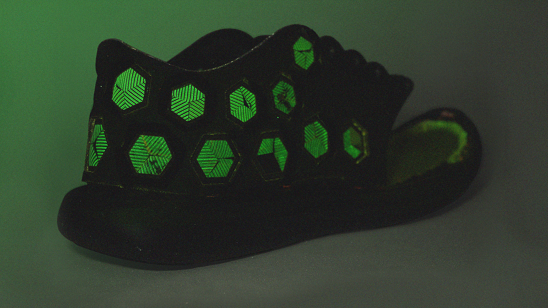 The Running Shoes Of The Future Are Alive (Oh, And They Glow) - Fast ...