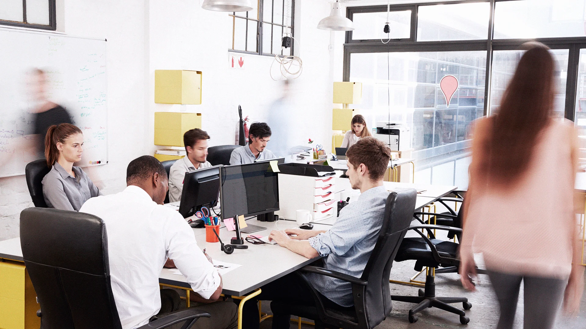 How To Grab Anyone's Attention In These 7 Common Work Situations - Fast ...